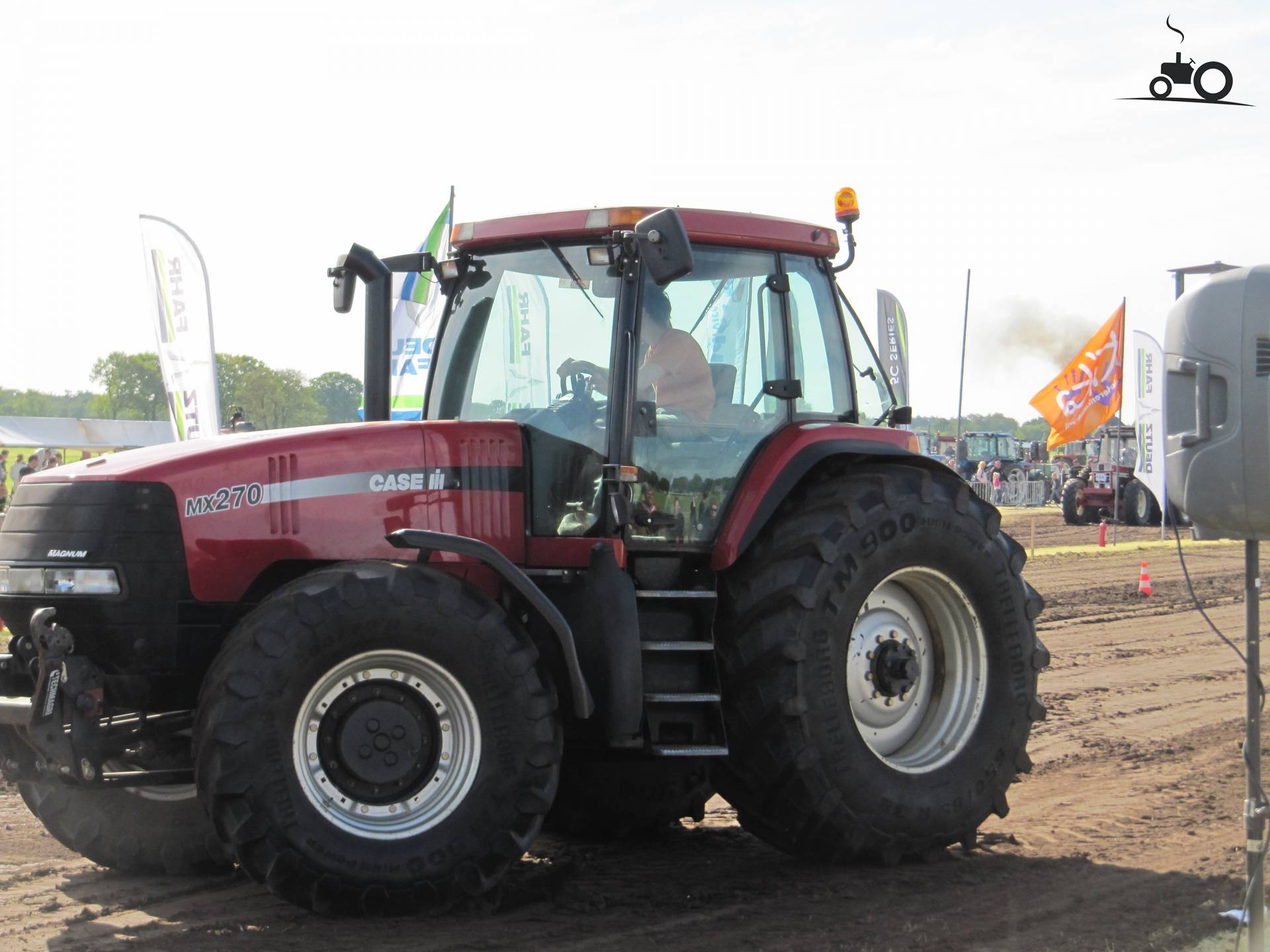 Foto Case IH Magnum 275 #914000