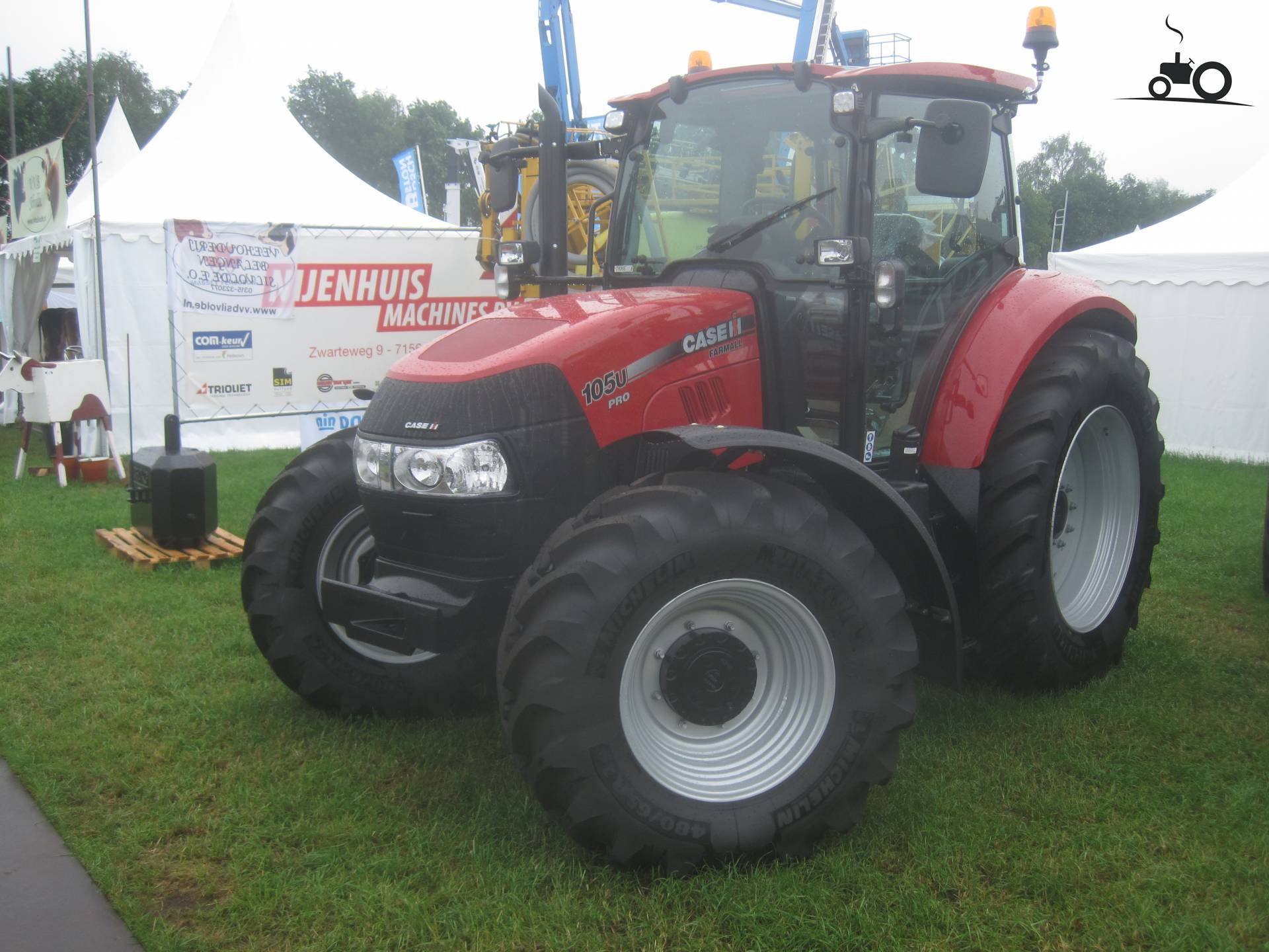 Foto Case IH Farmall 105U Pro #974088