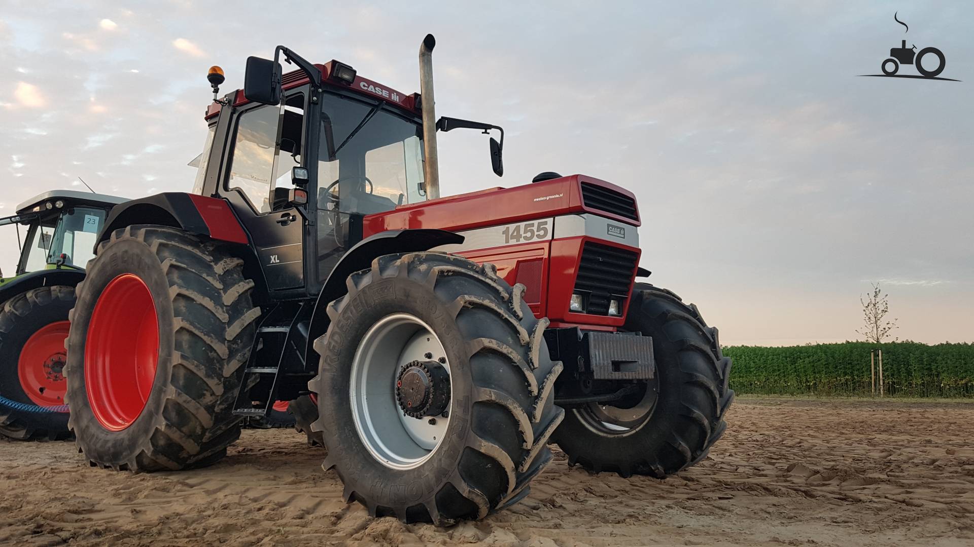 Case International 1455 XL