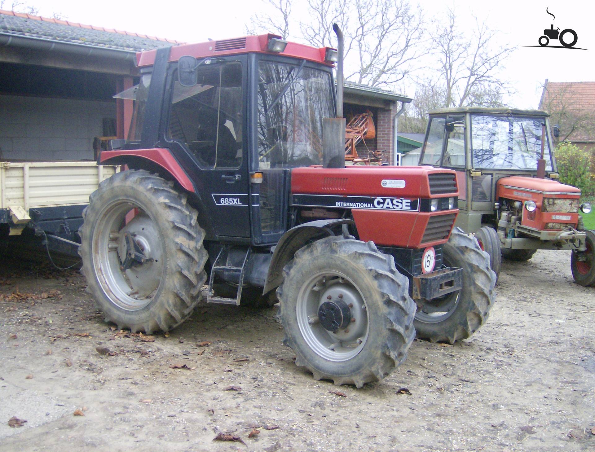 Case International 685 (XL) - United Kingdom - Tractor picture #482013