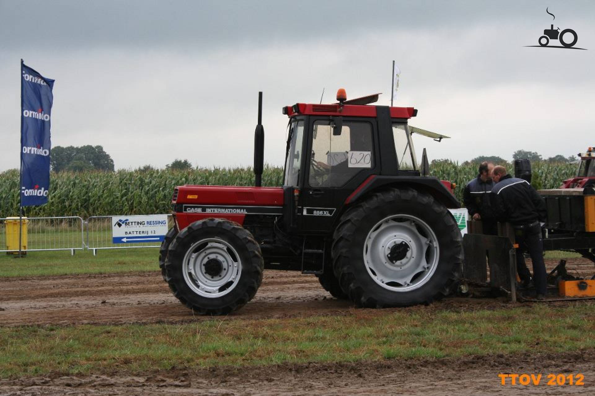 Foto Case International 856 XL van Loon en Melkvee Bedrijf Stegers