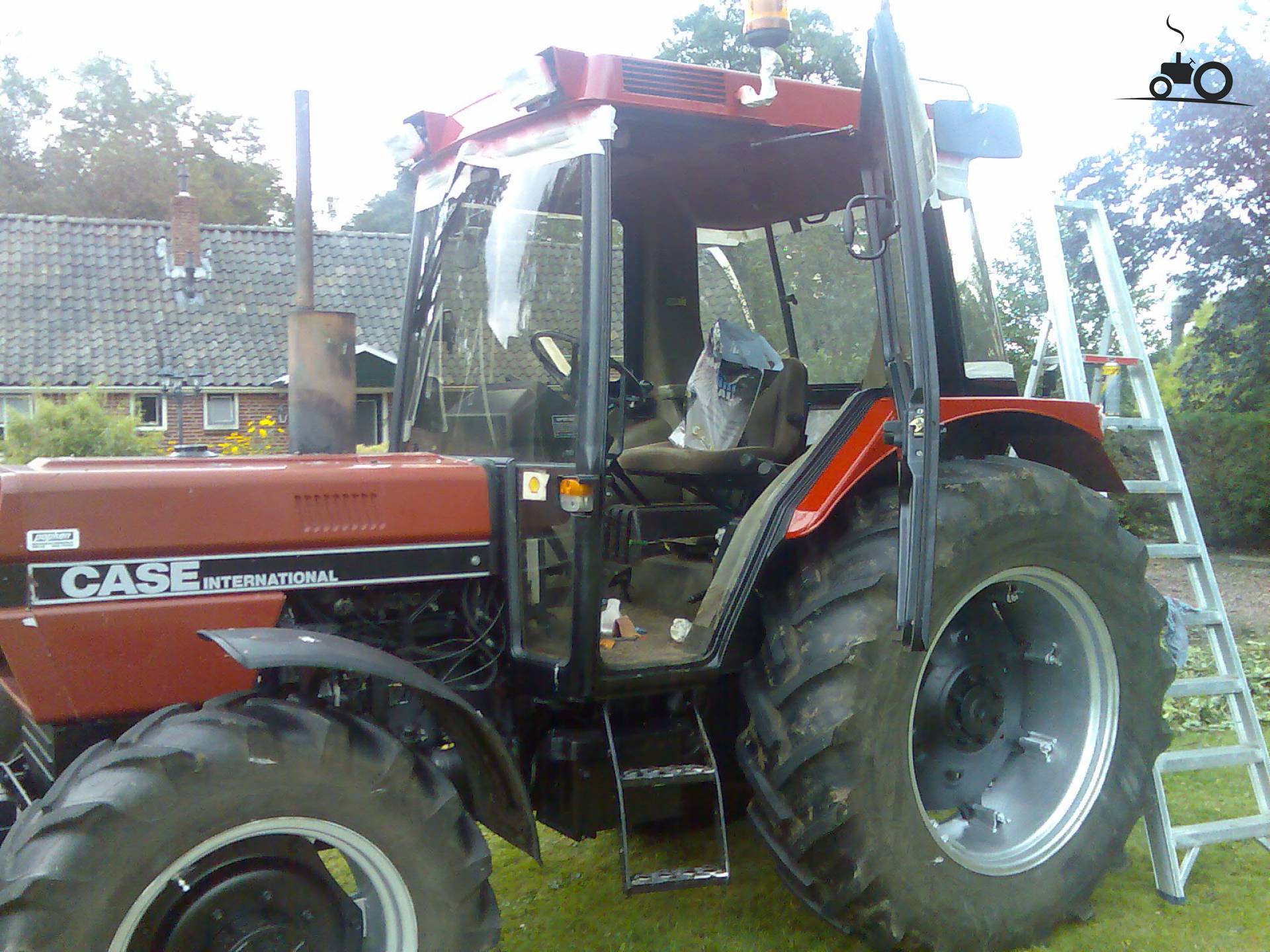 Case International 685 (XL) - United Kingdom - Tractor picture #68785