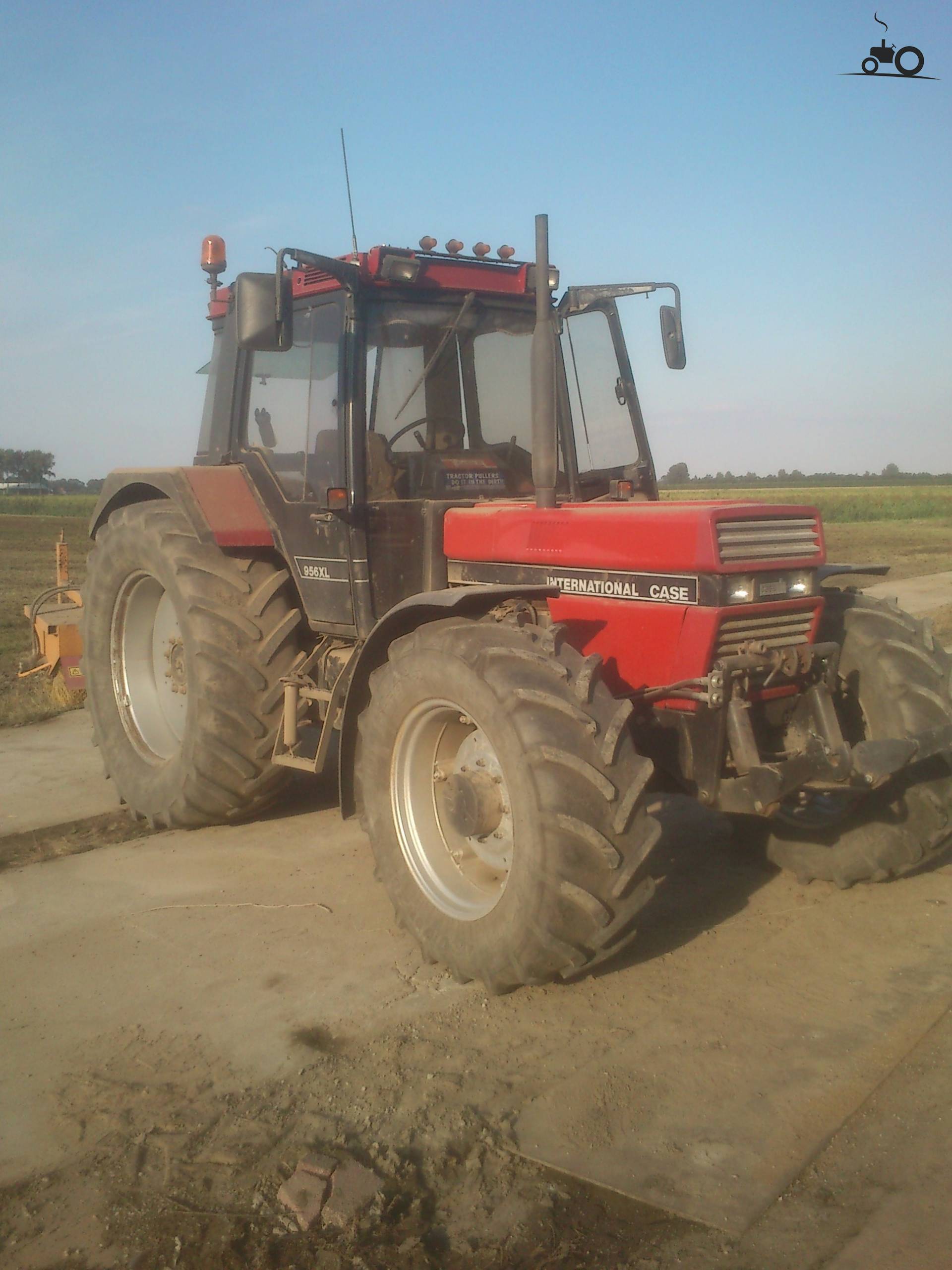 Foto Case International 956 XL van Loonbedrijf Teun Vos