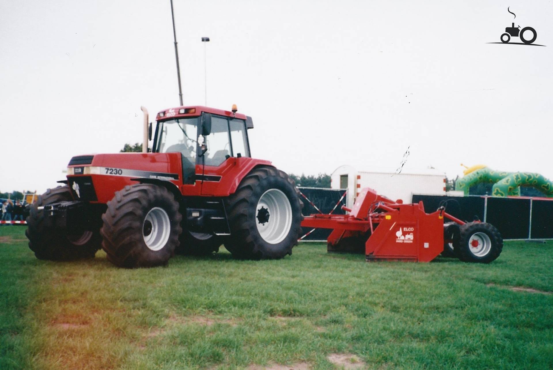 Foto Case International Magnum 7230 #721436