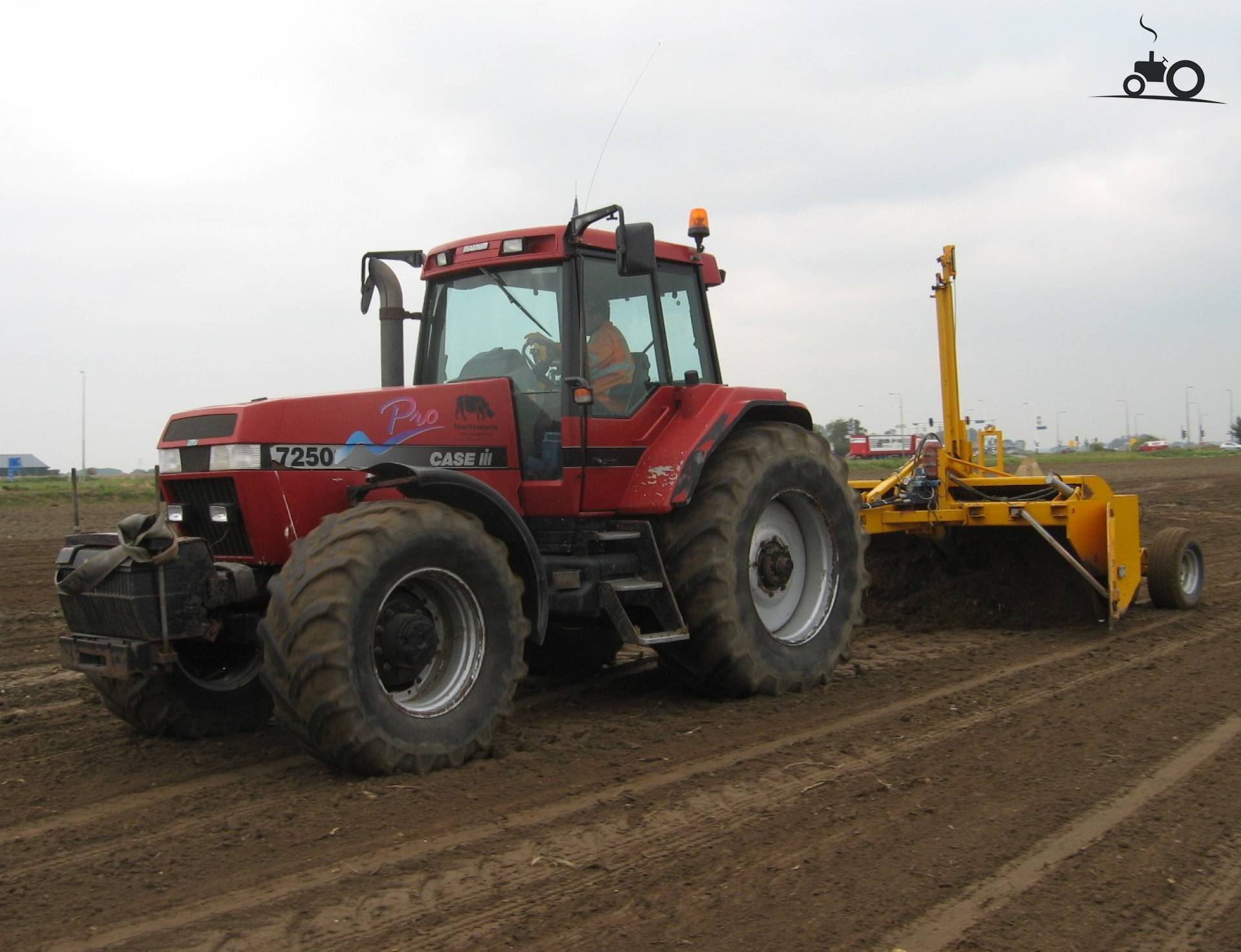 Case International Magnum 7250 Pro - United Kingdom - Tractor picture ...