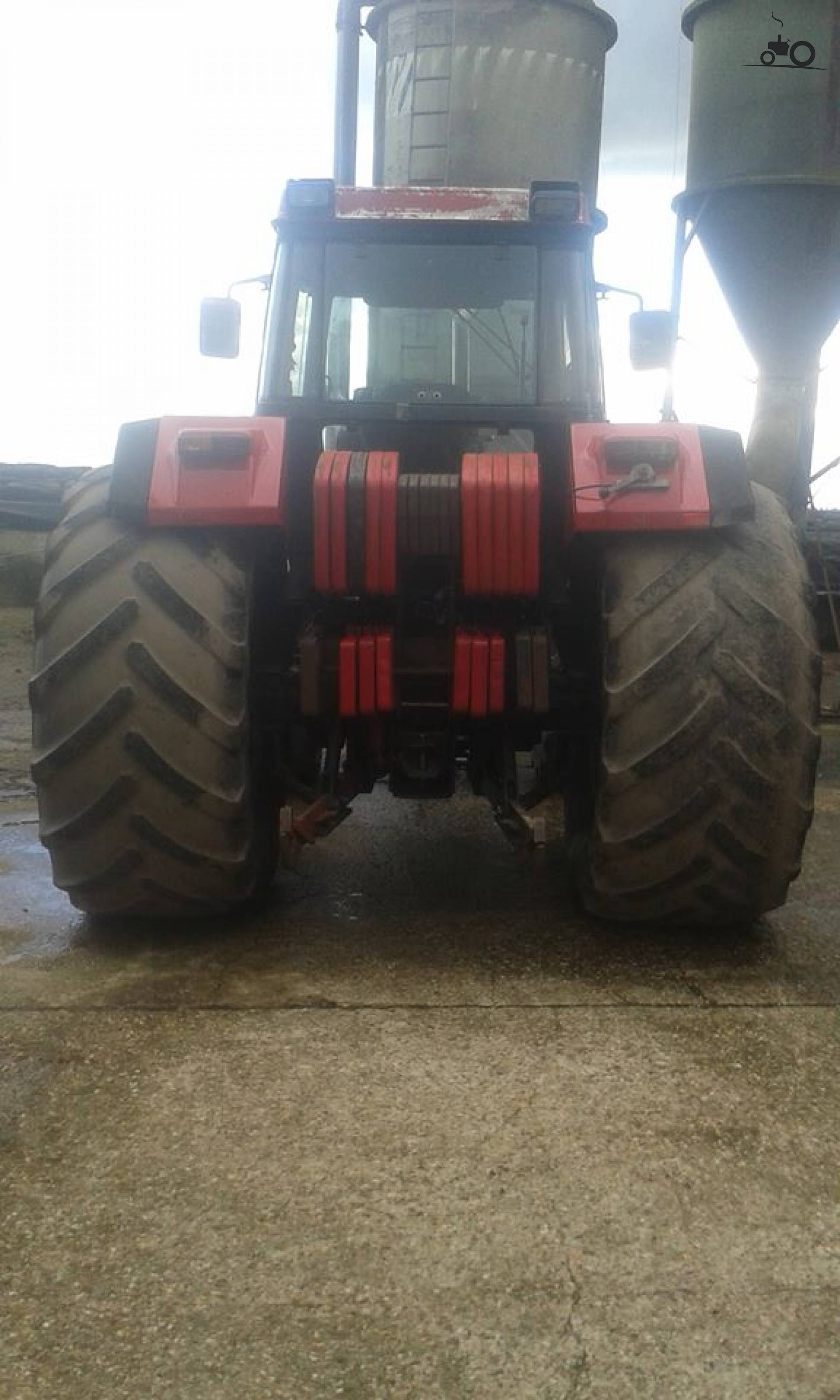 Case International 1255 XL