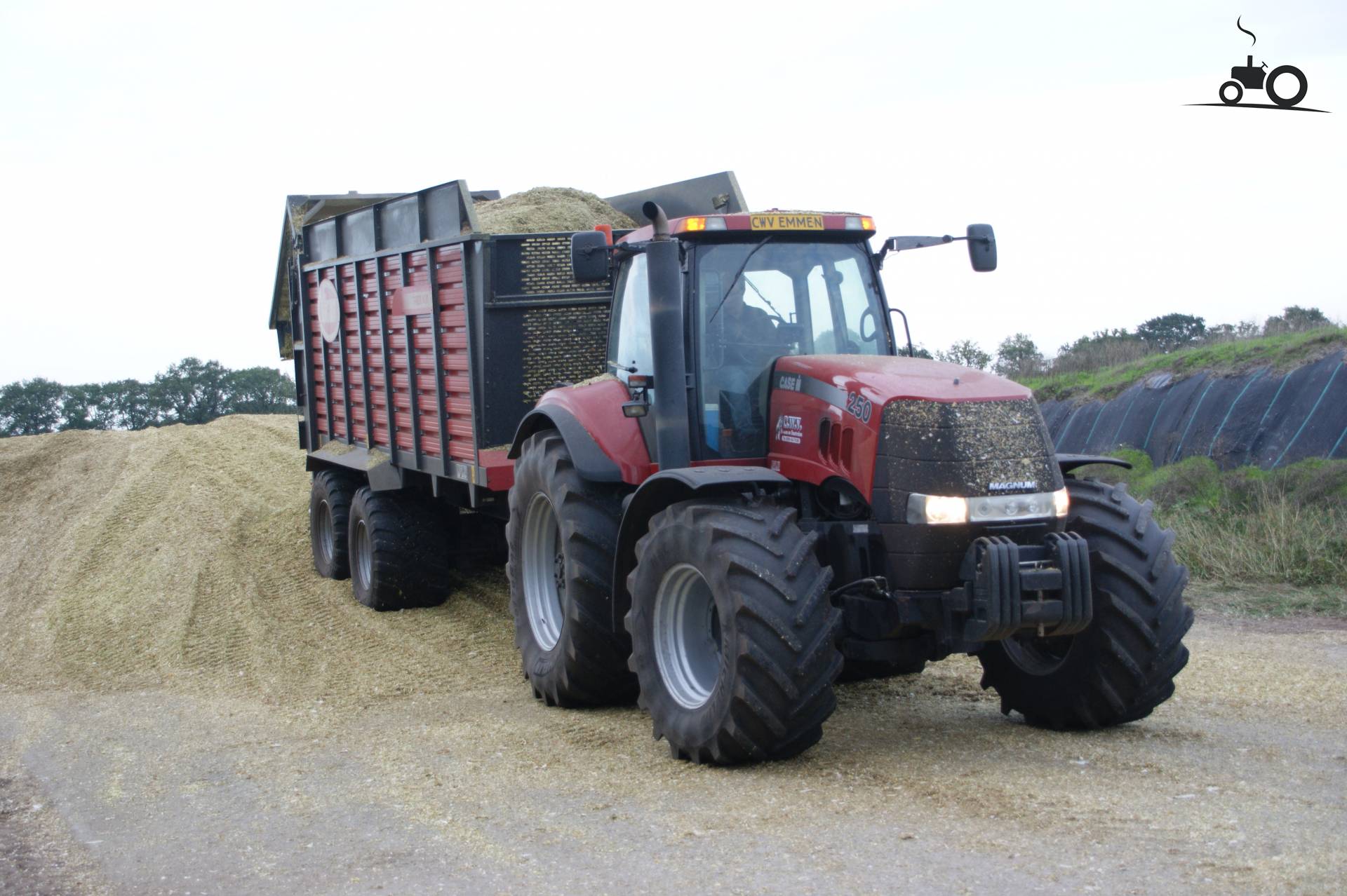 Case Magnum 250 Fanclub - Specificaties, Foto's, Reviews & Forum