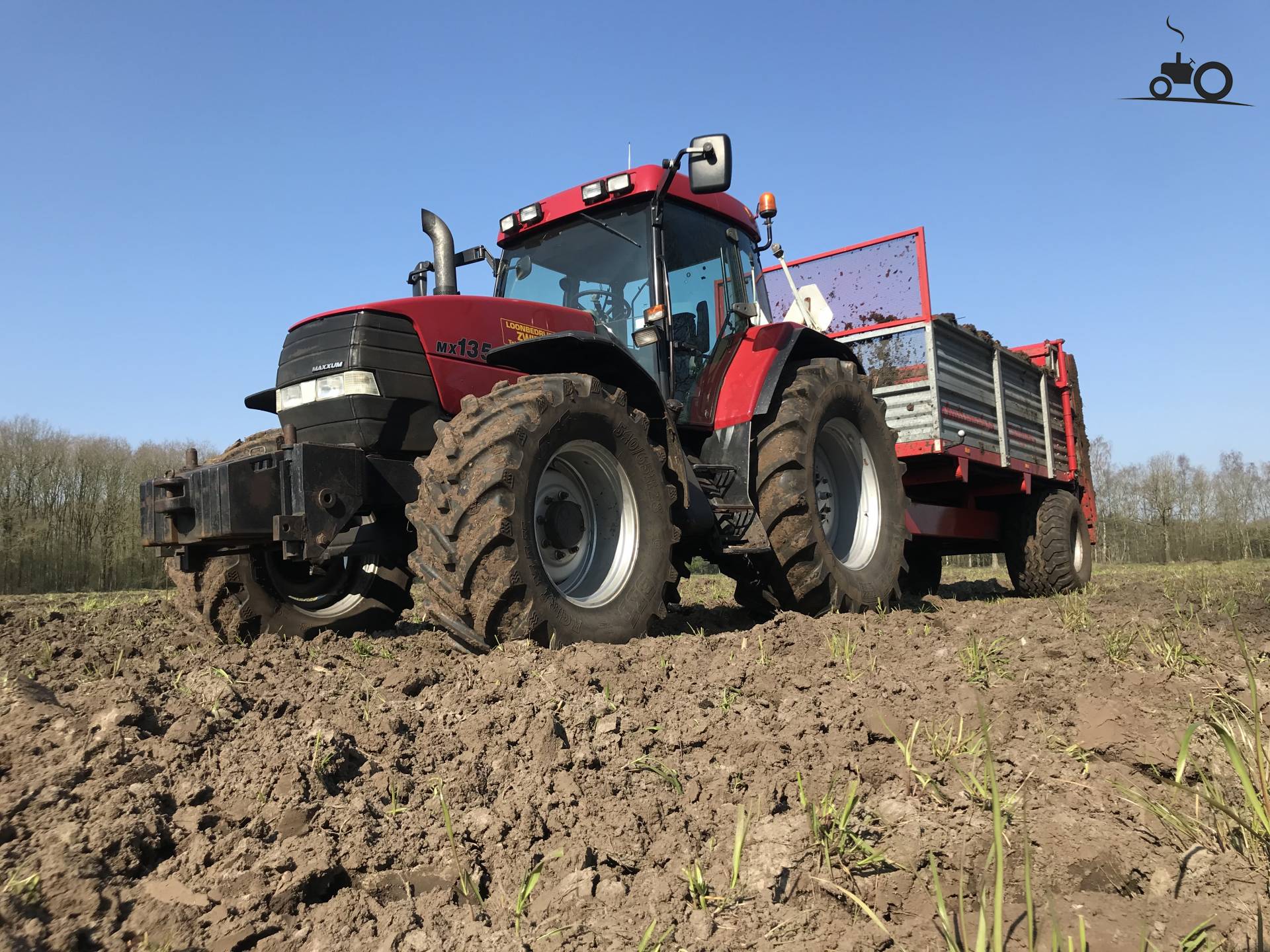 Foto Case IH Maxxum MX 135 van Loonbedrijf gebr. L. en C. Zwier