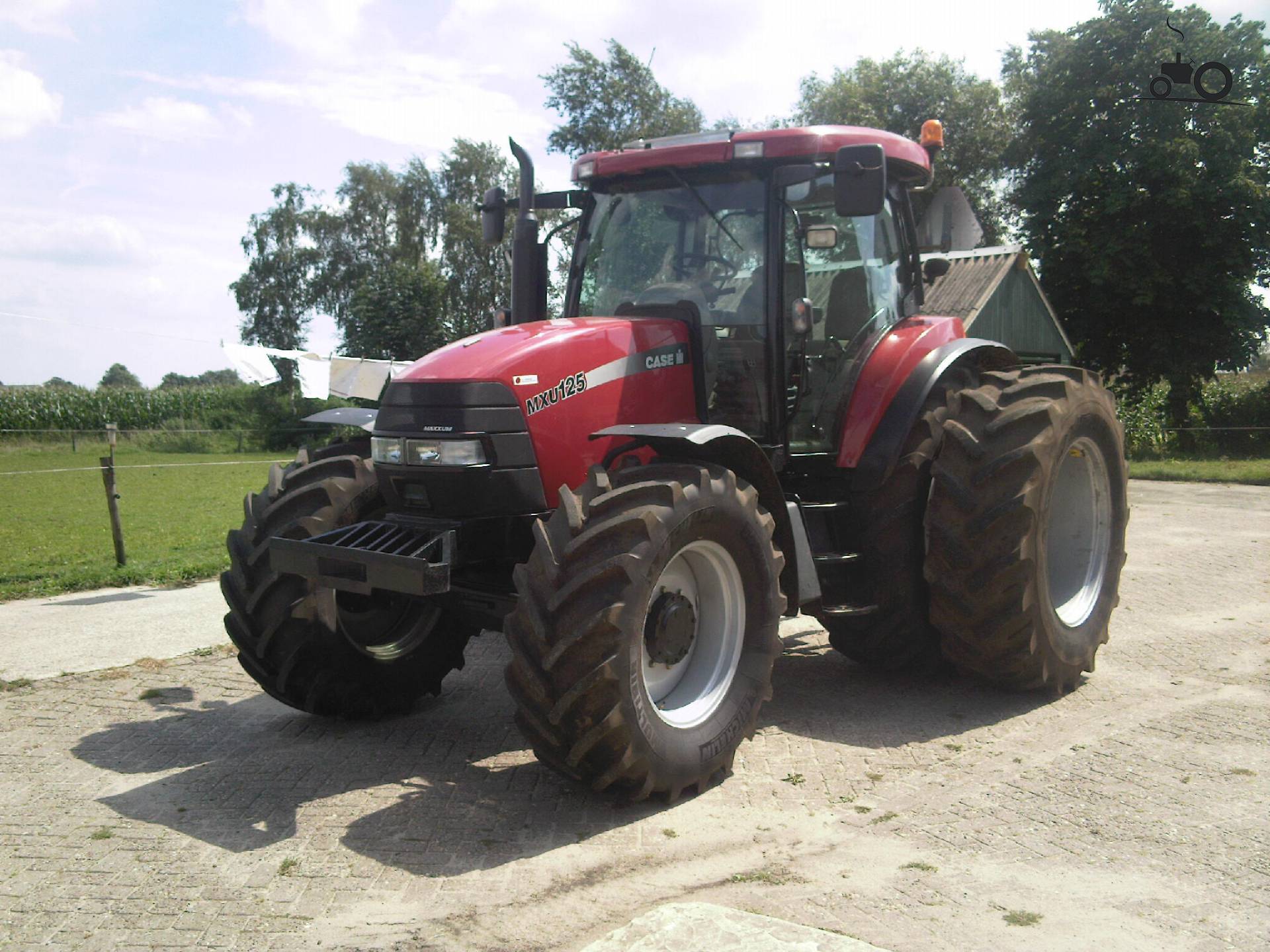 Case MXU 125 Fanclub - Specificaties, Foto's, Reviews & Forum