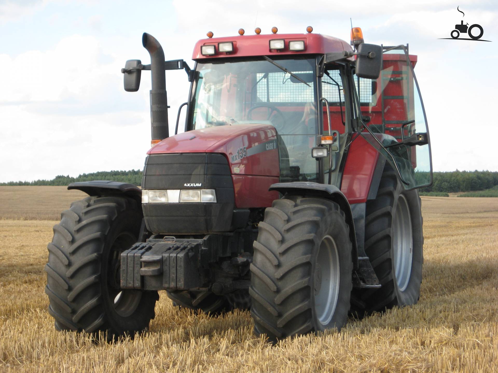 Foto Case MX 135 #156081