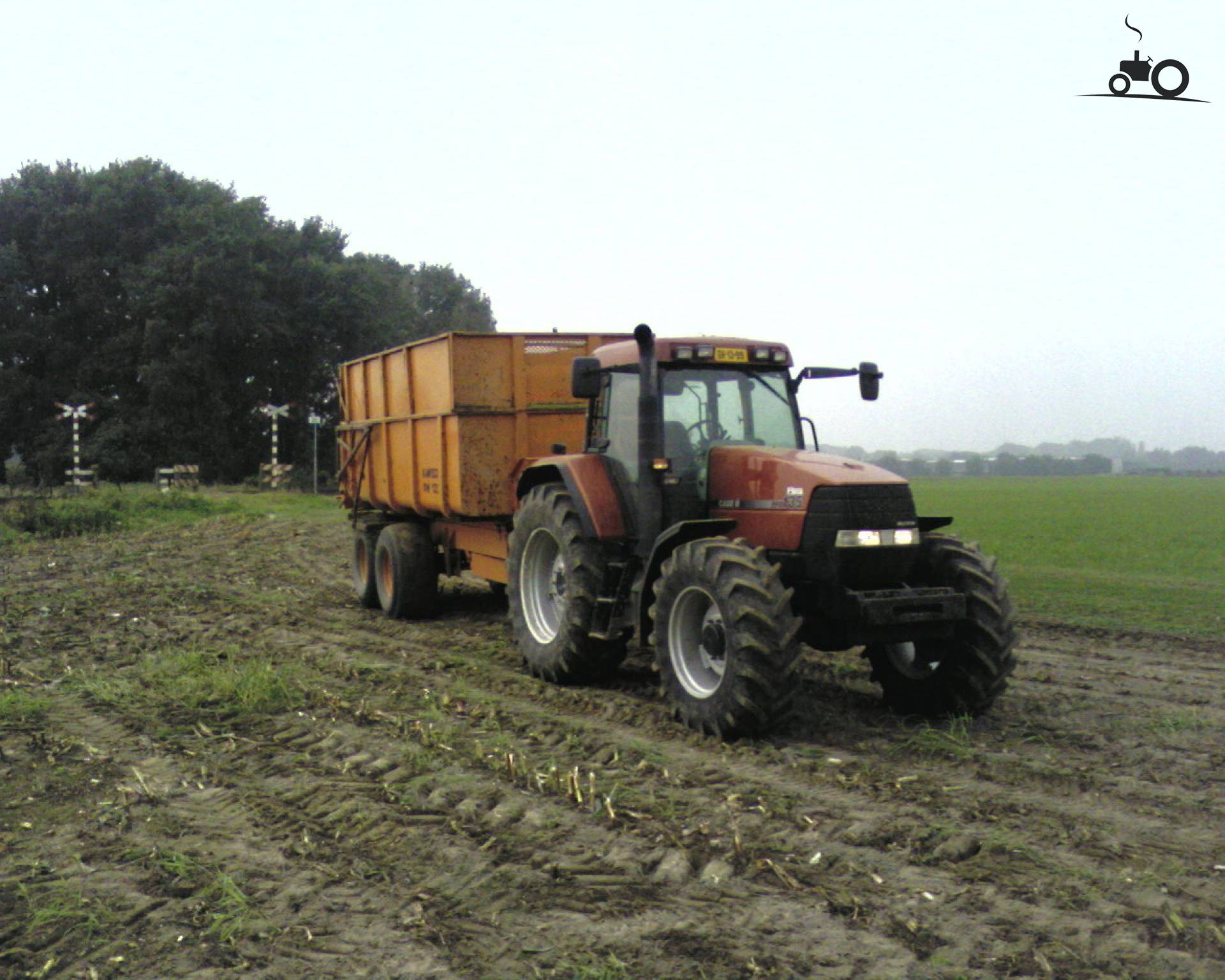 Foto Case MX 135 #16911