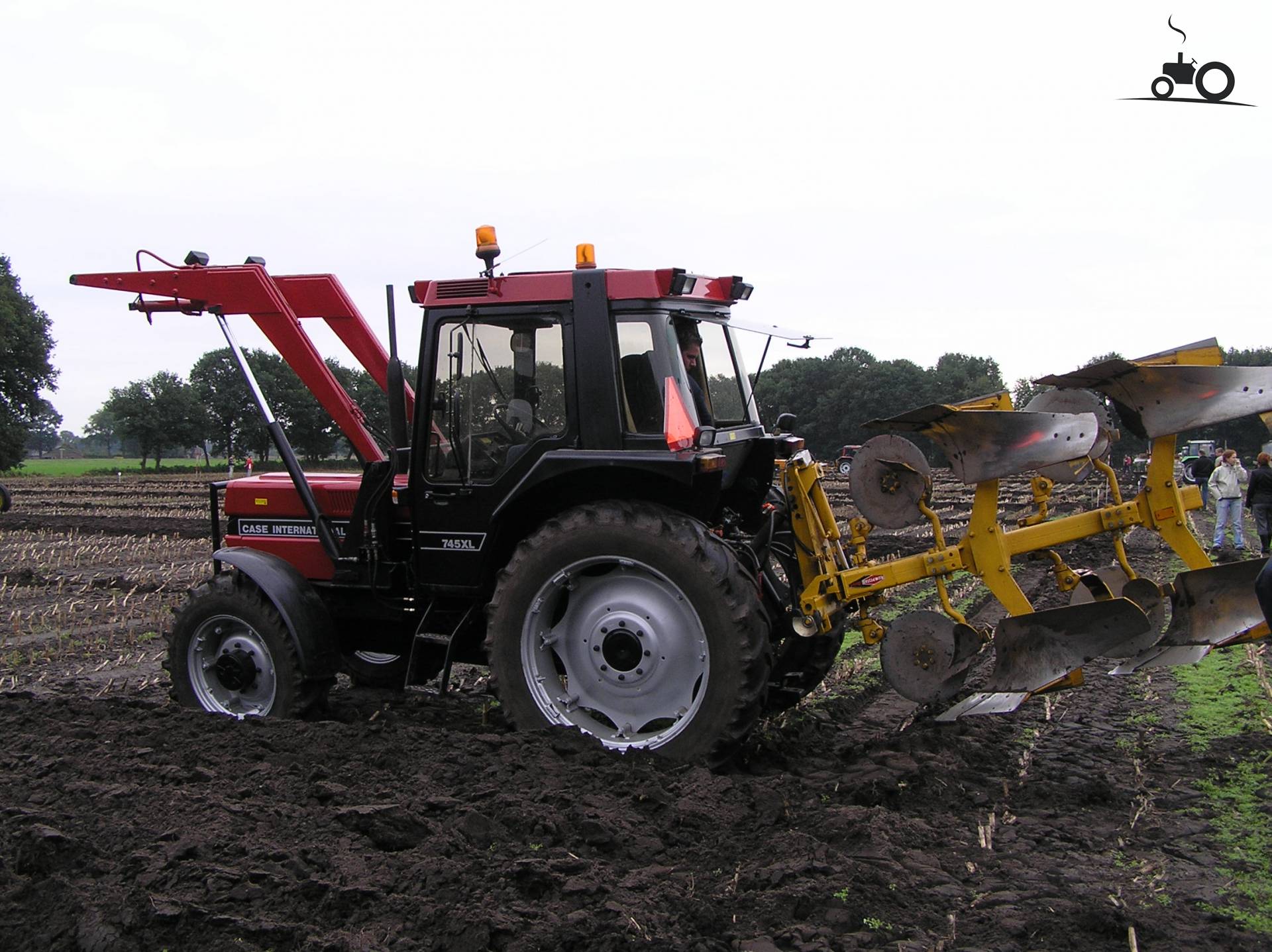 Foto Case International 745 XL #18982