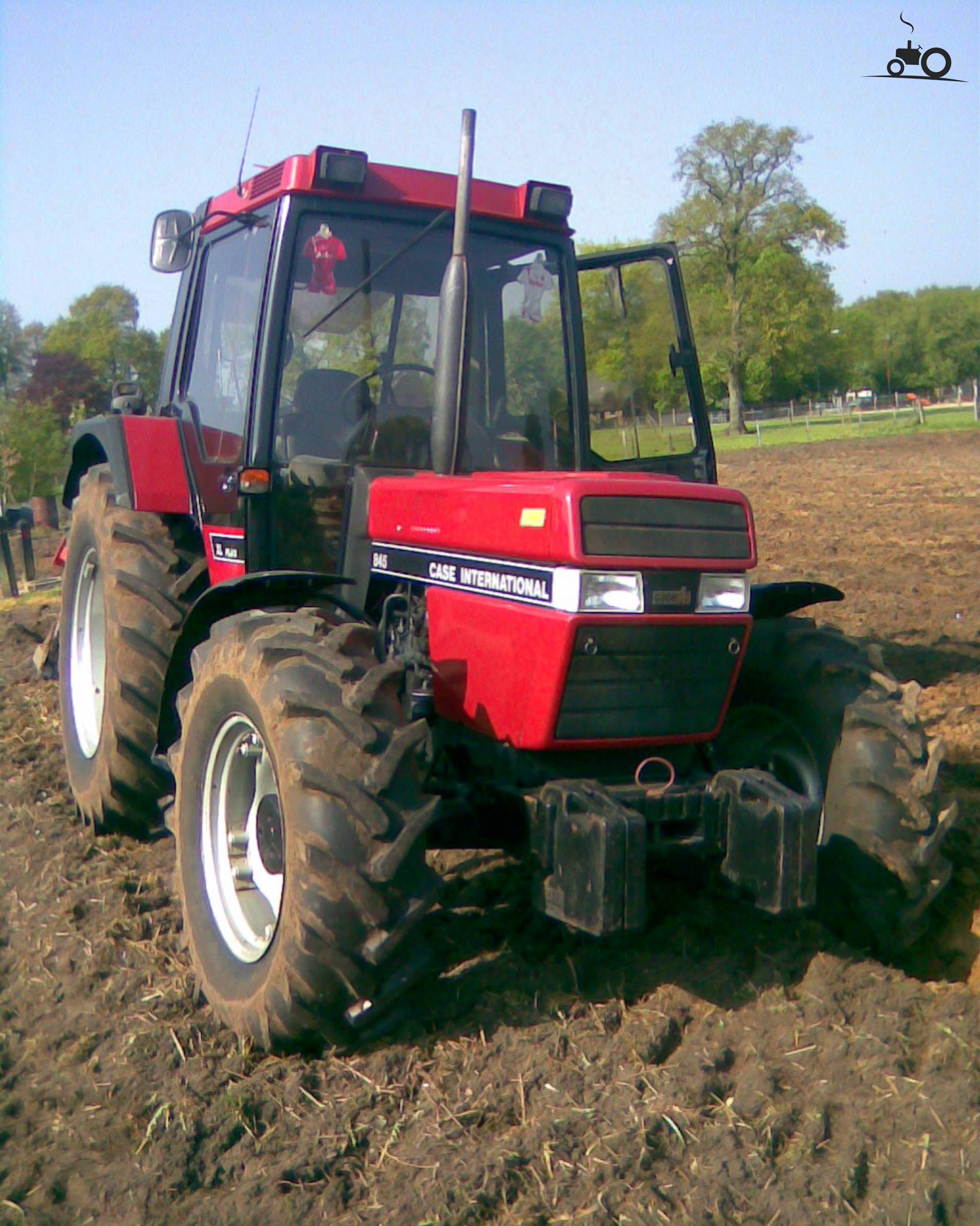 Foto Case International 845 XL Plus #230000