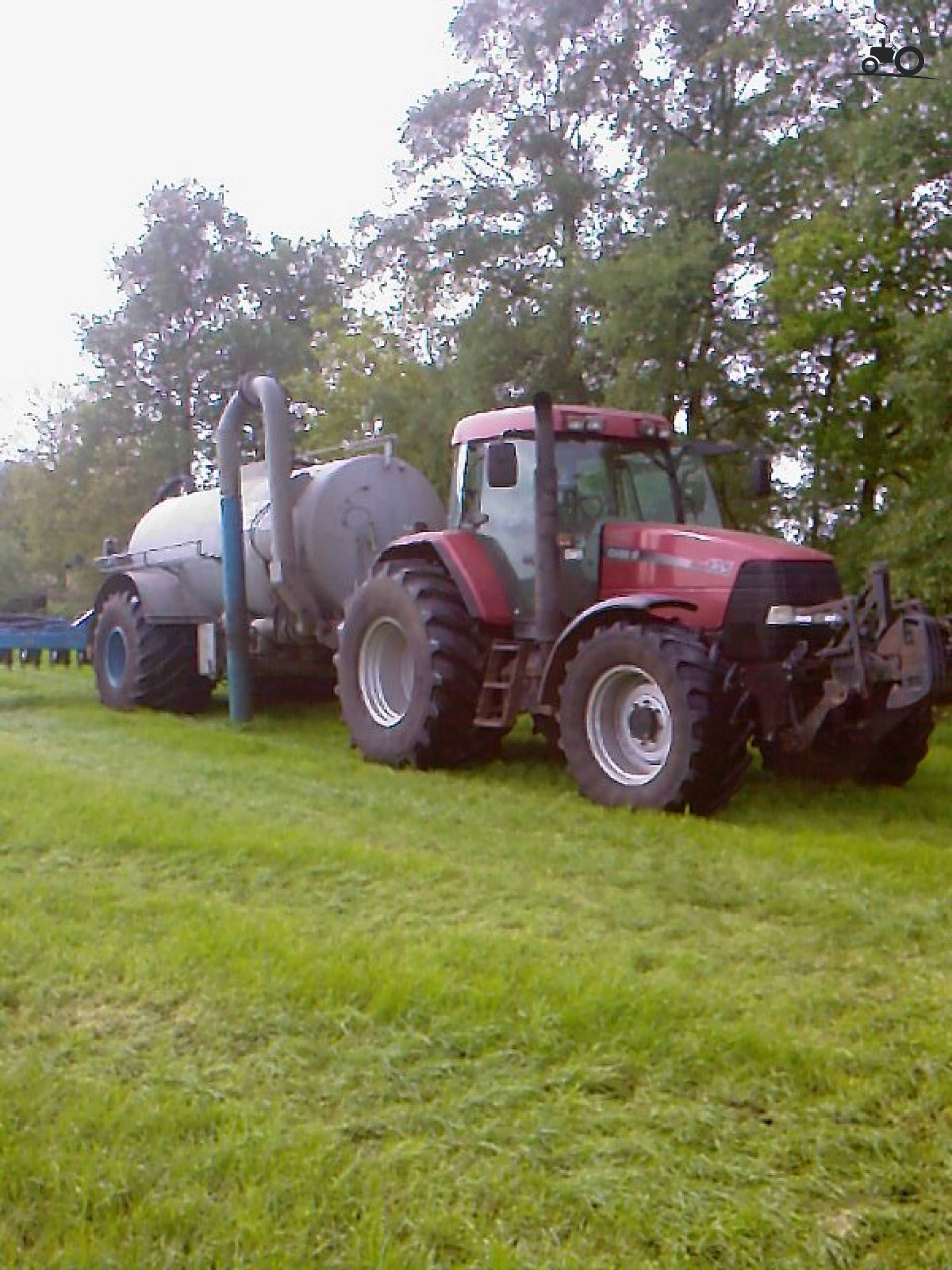 Foto Case MX 135 #233599