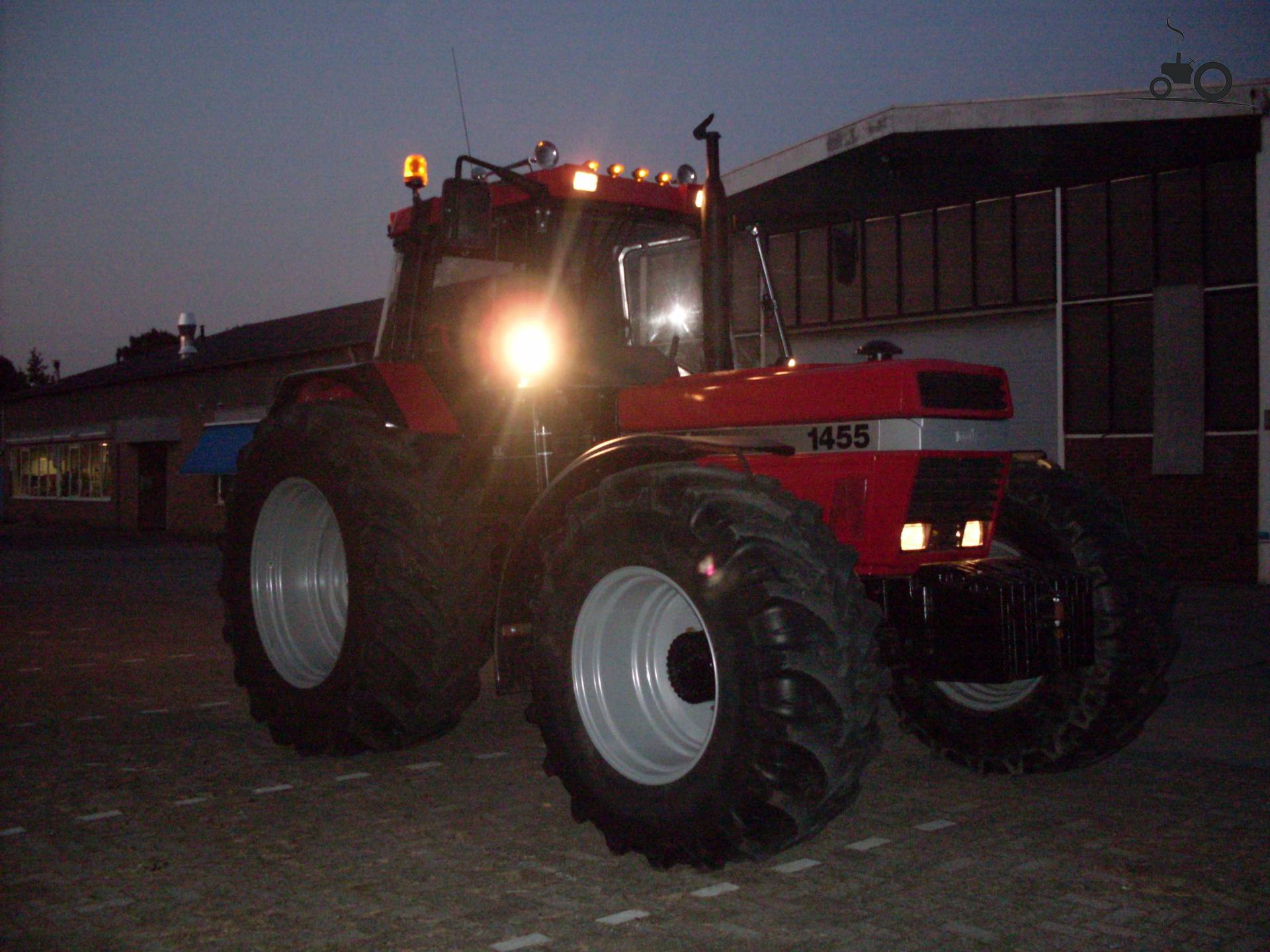 Case International 1455 XL - France - Tracteur image #290179