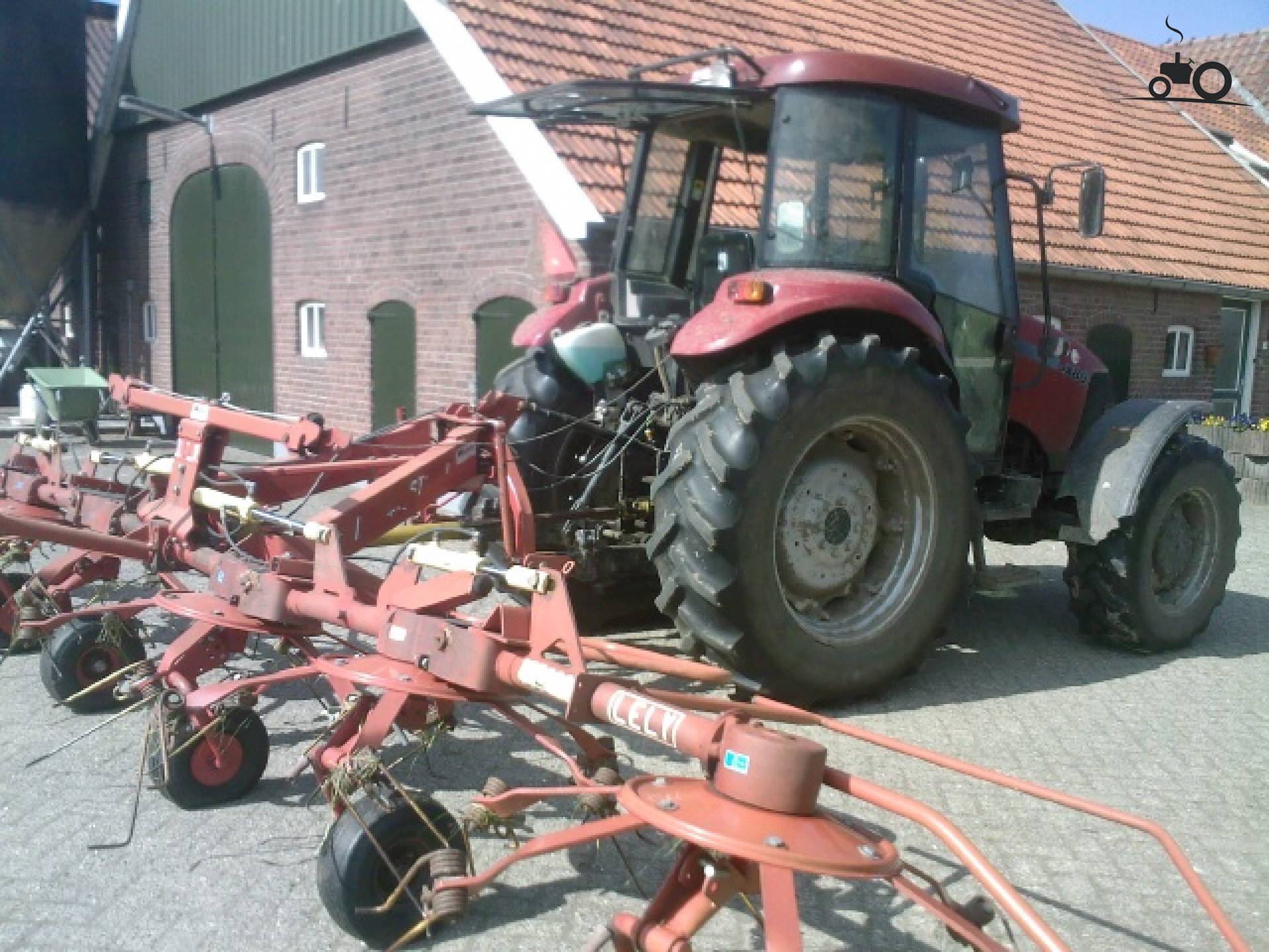 Foto Case IH JX 80 #356133