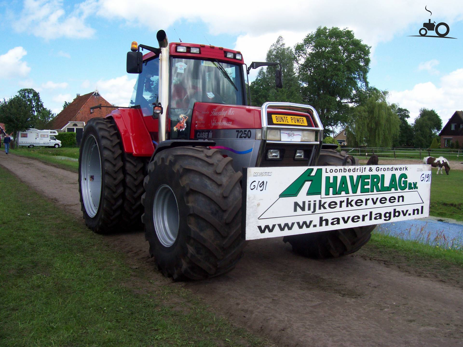 Foto Case International Magnum 7250 #367445