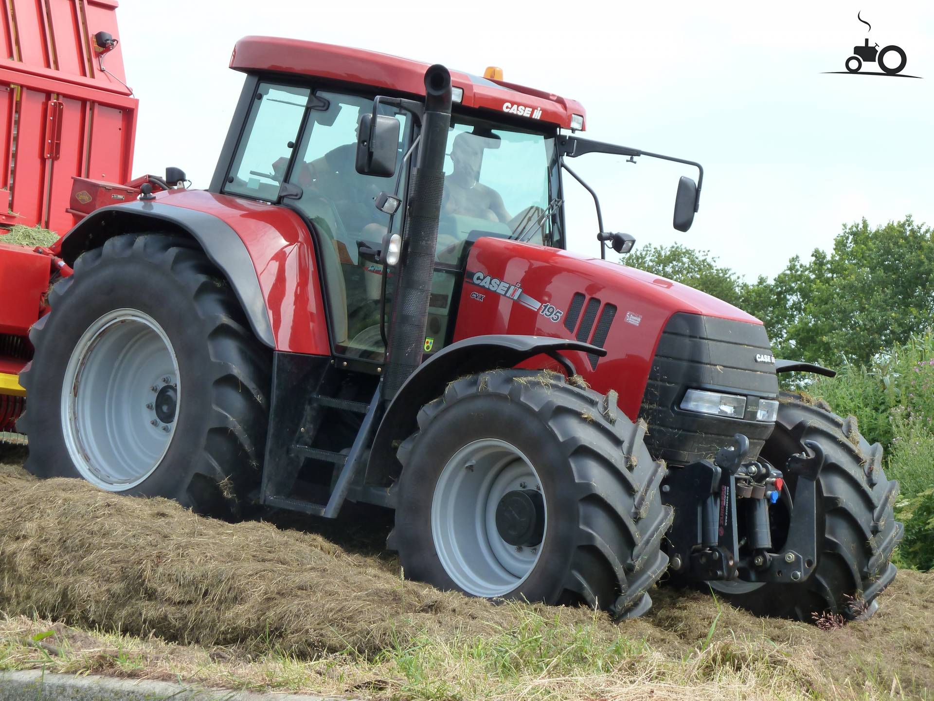 Foto Case CVX 195 #377293