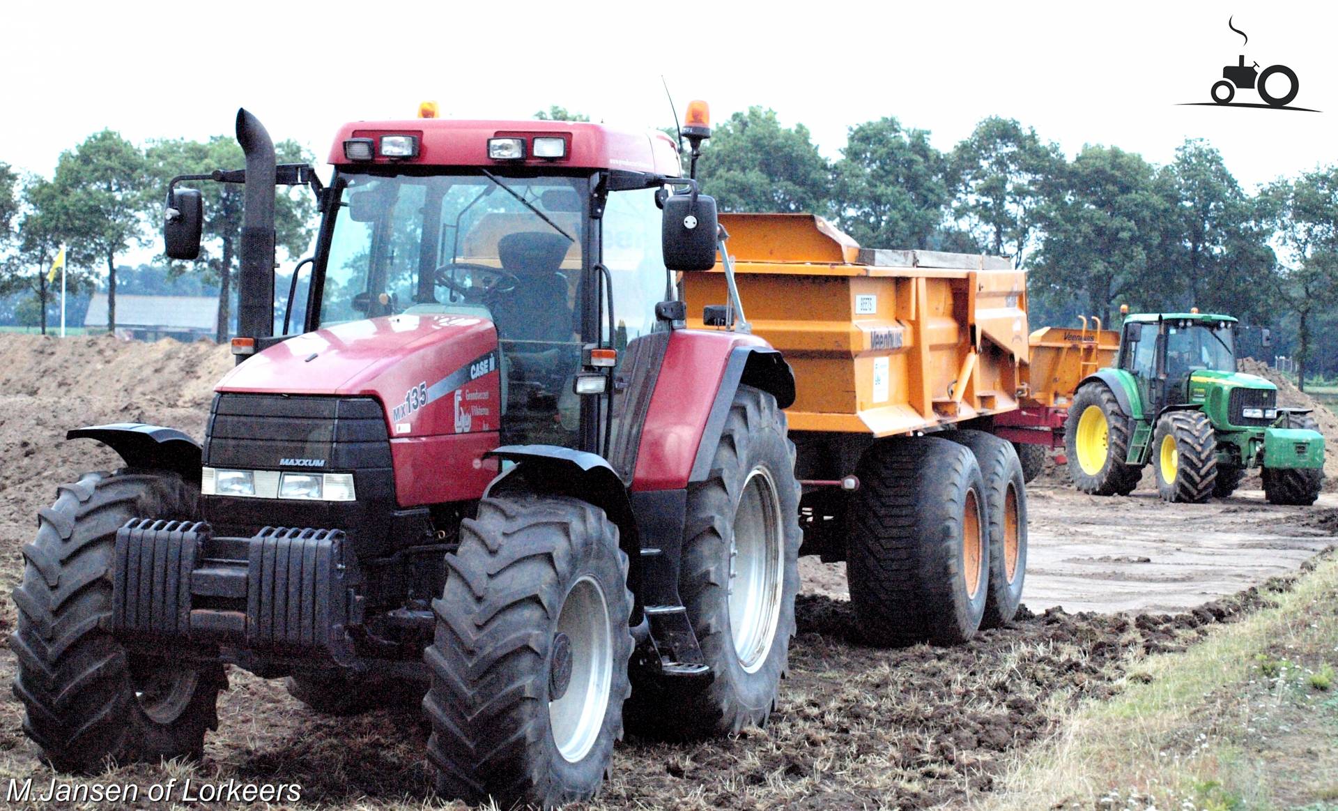 Foto Case MX 135 #378180