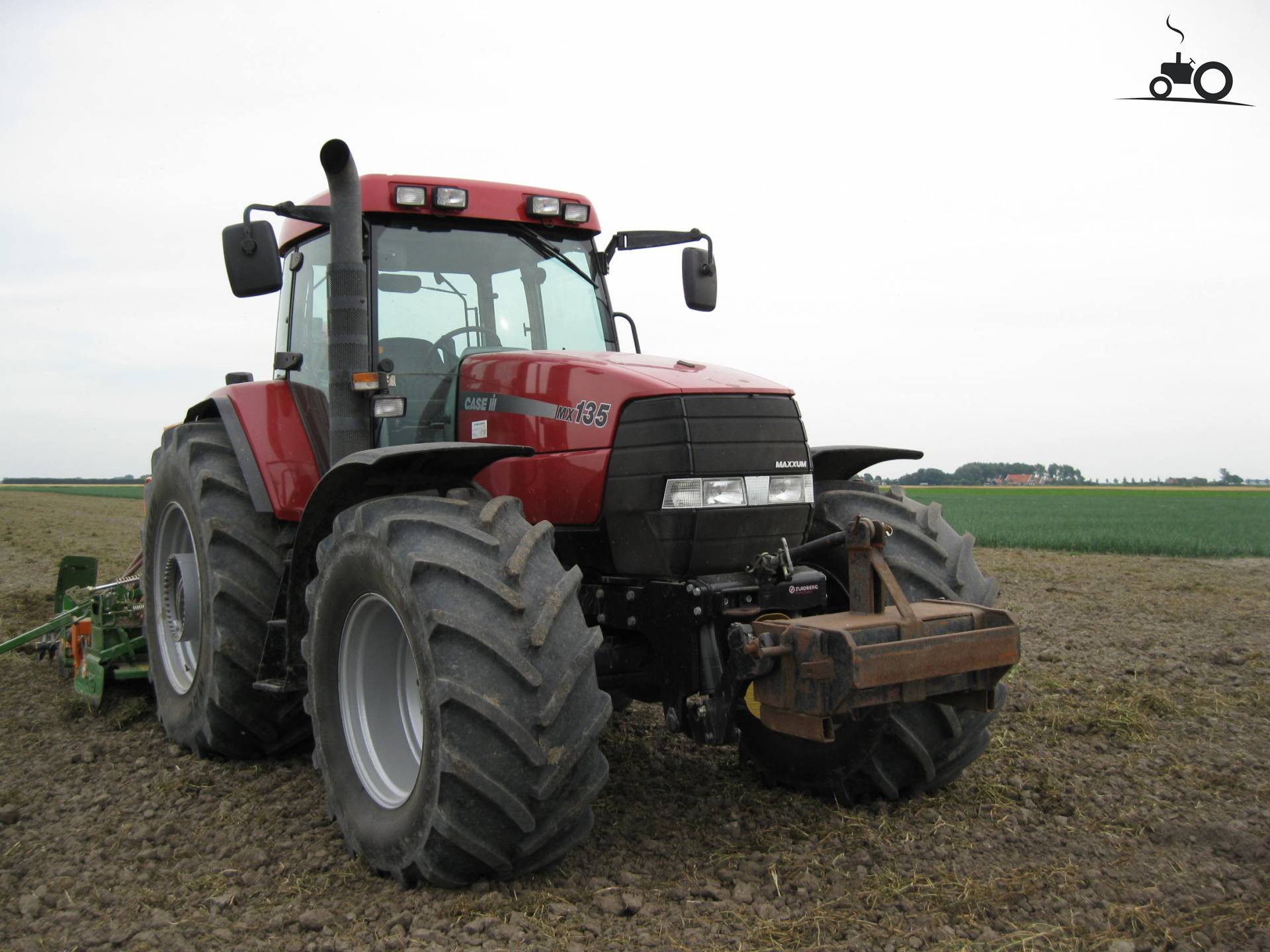 Foto Case MX 135 #381612