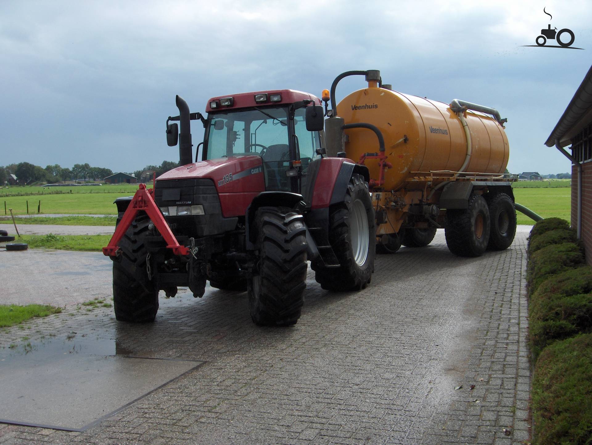 Foto Case MX 135 #395560