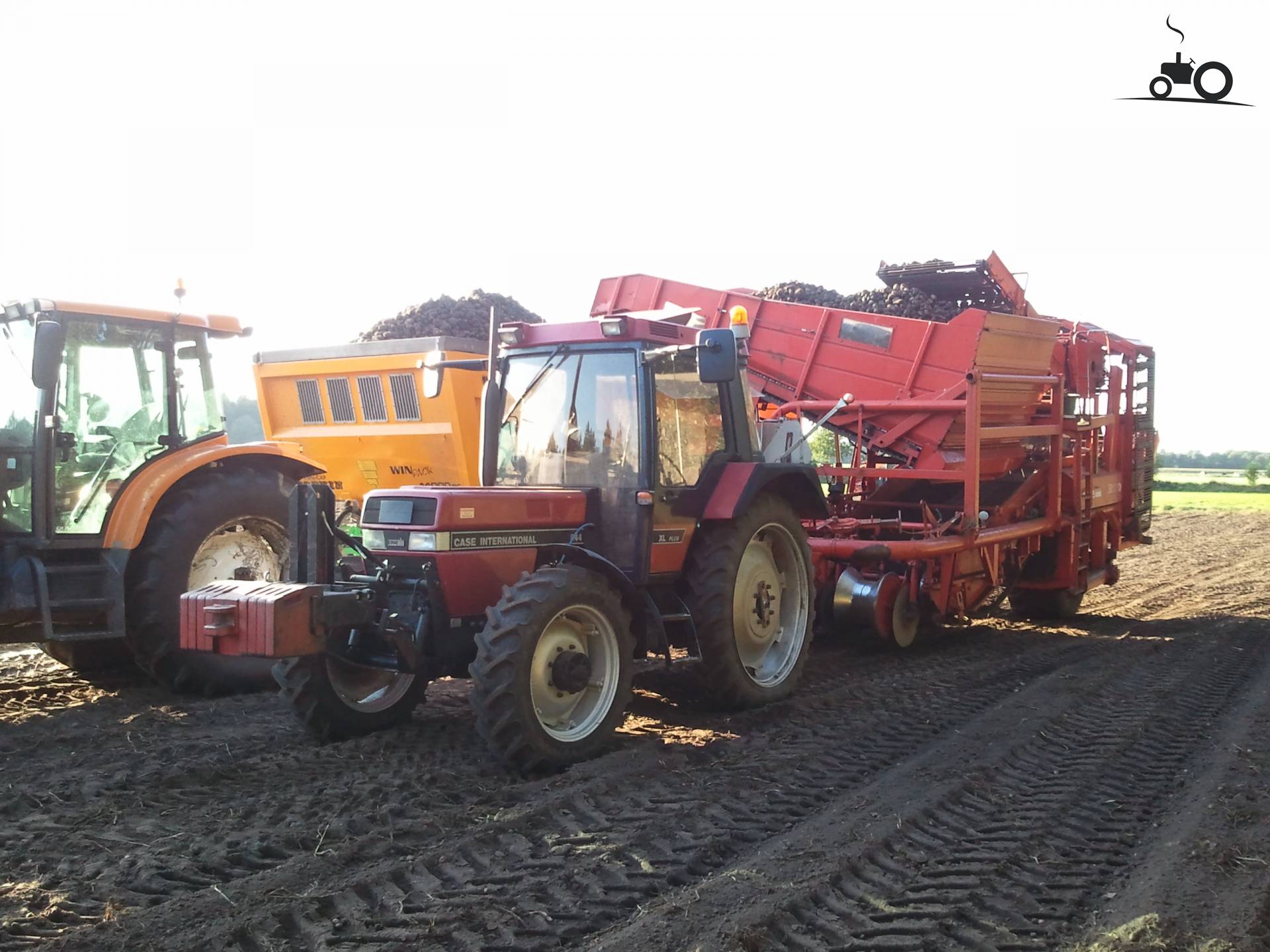 Foto Case International 844 XL Plus #398629