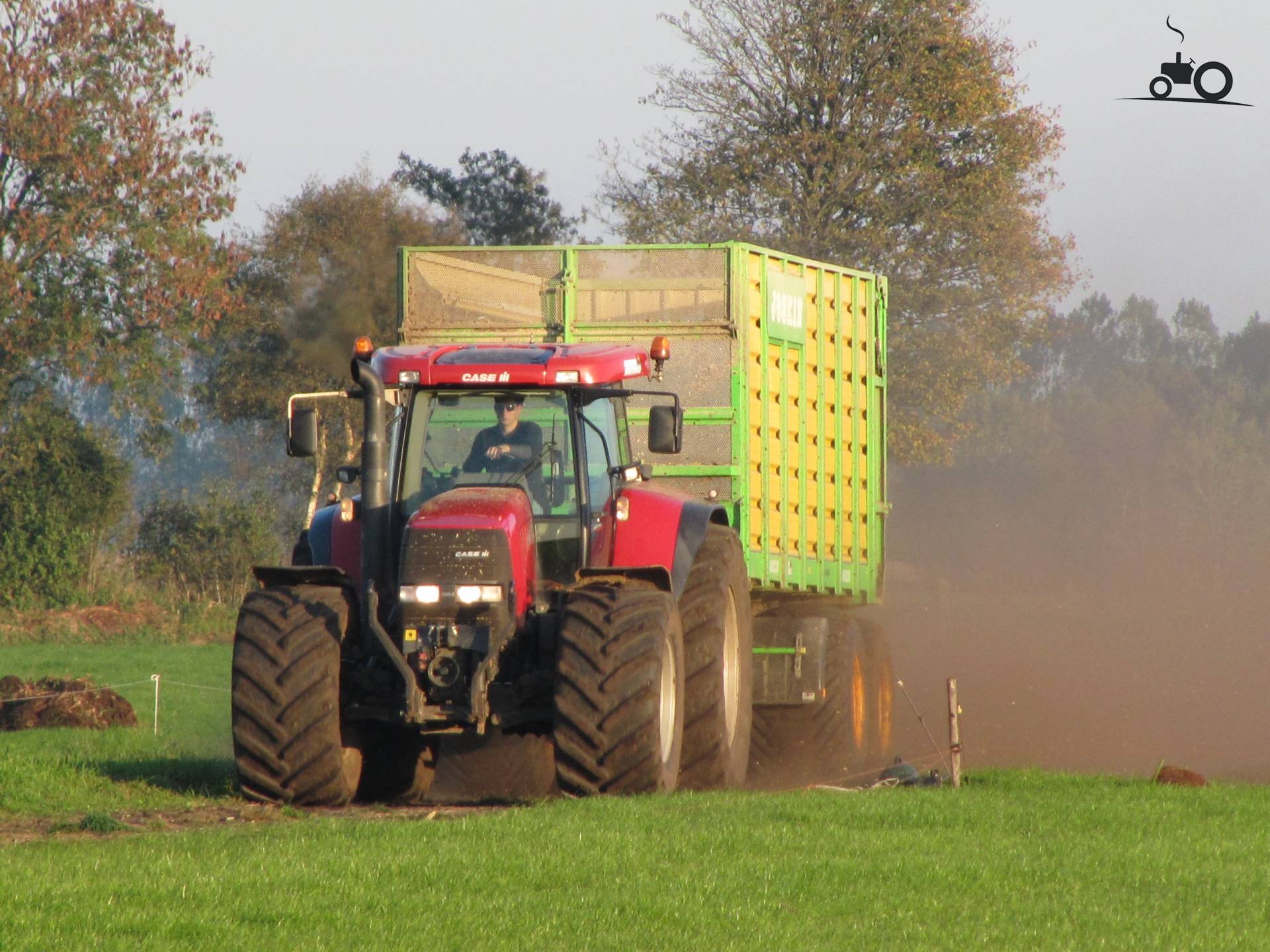 Foto Case CVX 195 #411896