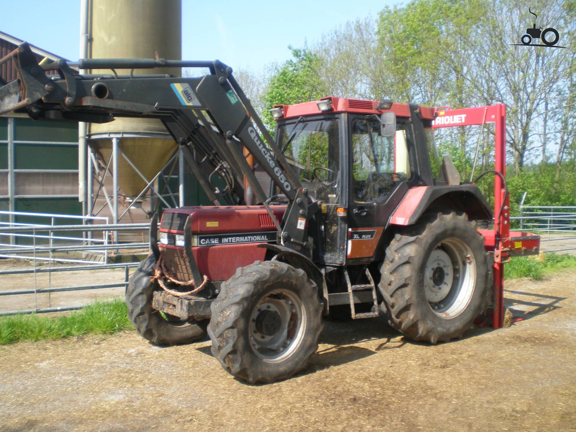 Foto Case International 845 XL Plus