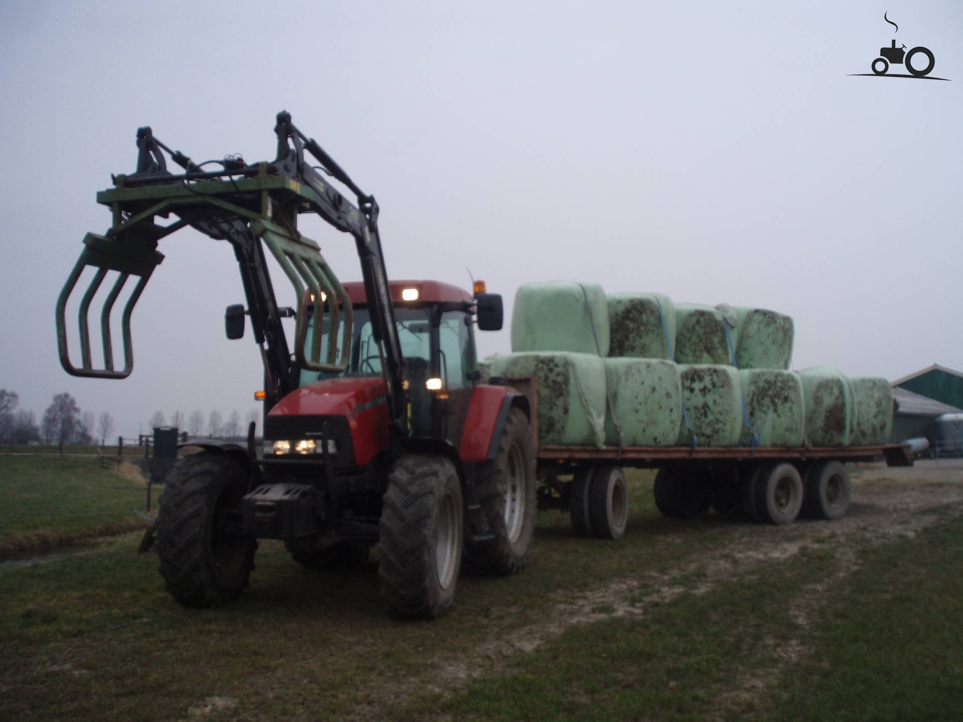 Foto Case MX 100 C #455389