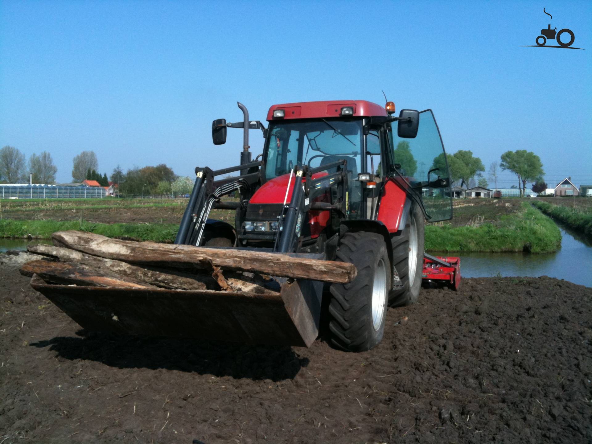 Foto Case MX 100 C #477123