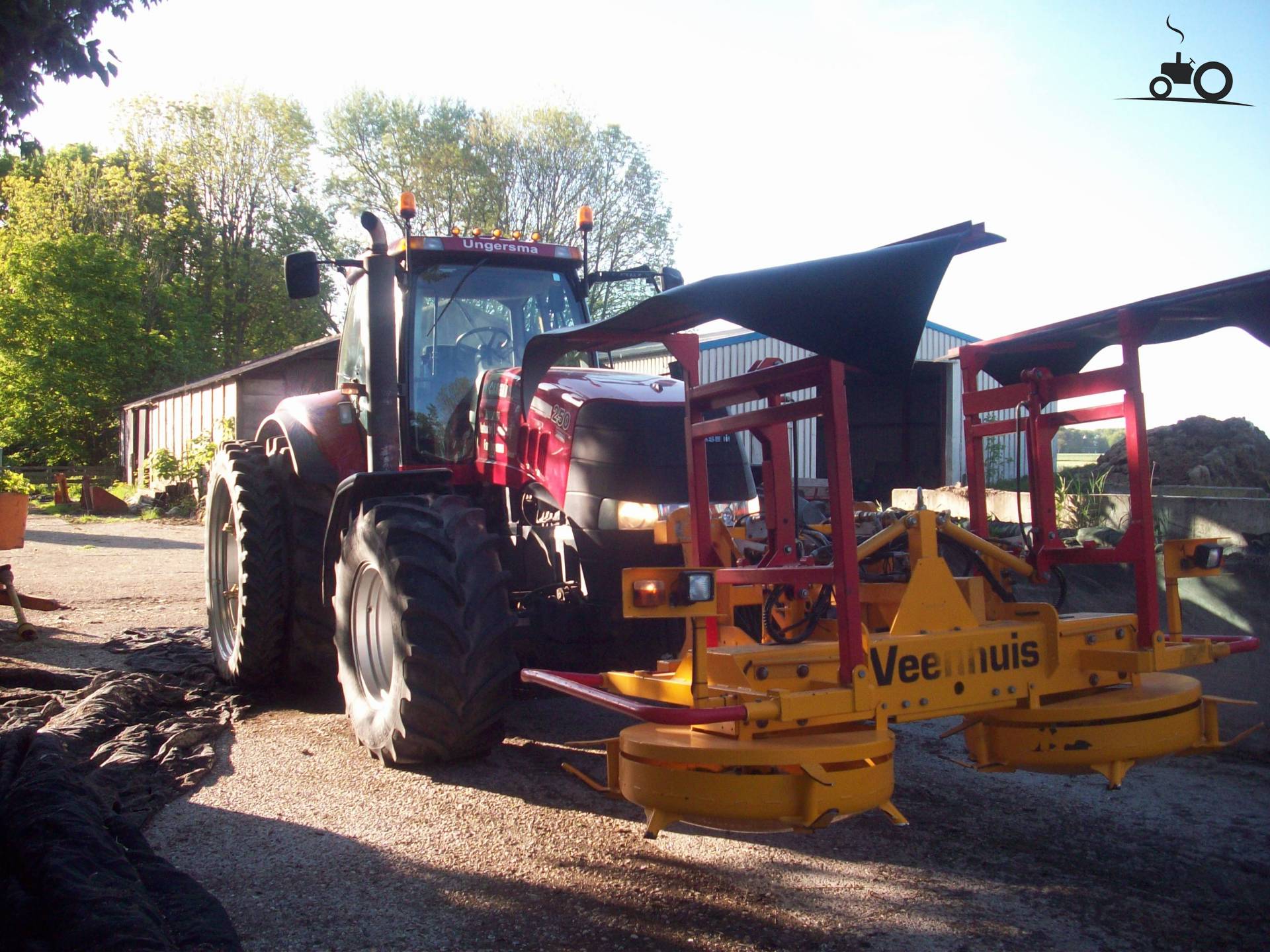 Case Magnum 250 Fanclub - Specificaties, Foto's, Reviews & Forum