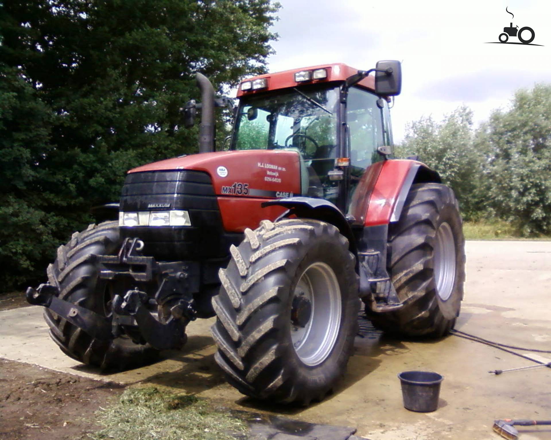 Foto Case MX 135 #499125