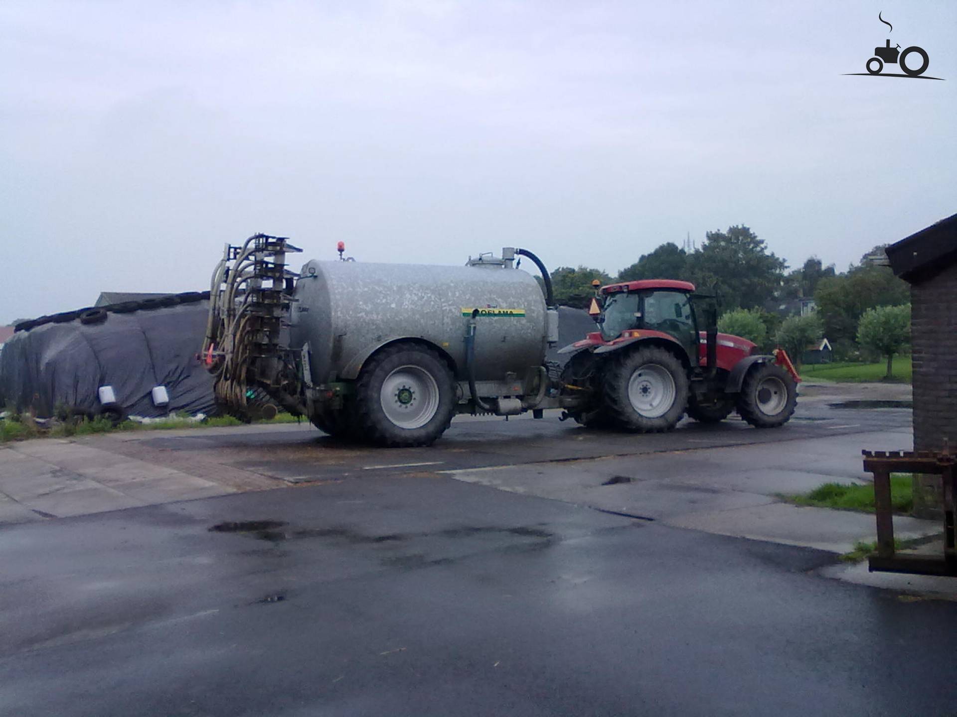 Foto Case MXU 125 van VOF Gebroeders Posch