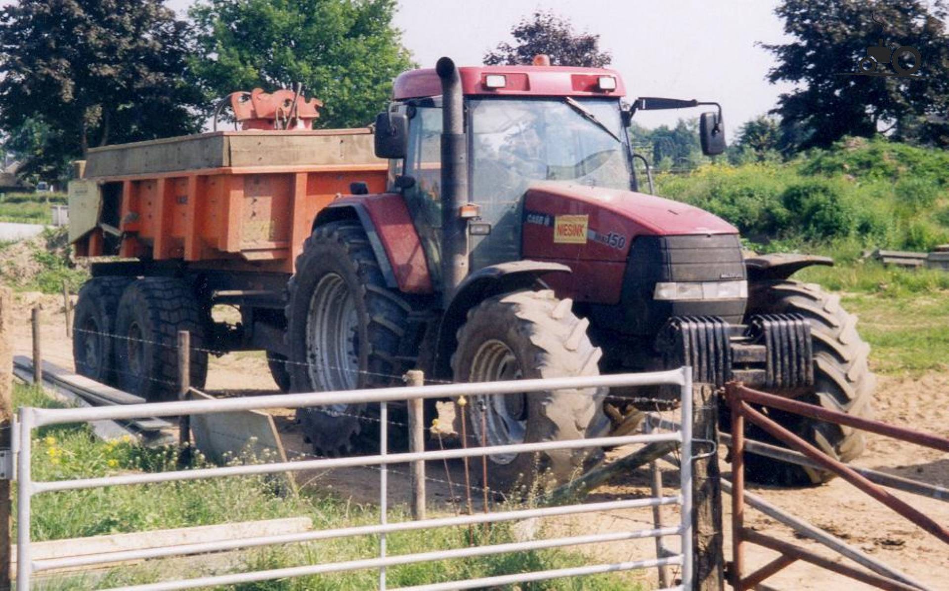 Foto Case MX 150 #54611