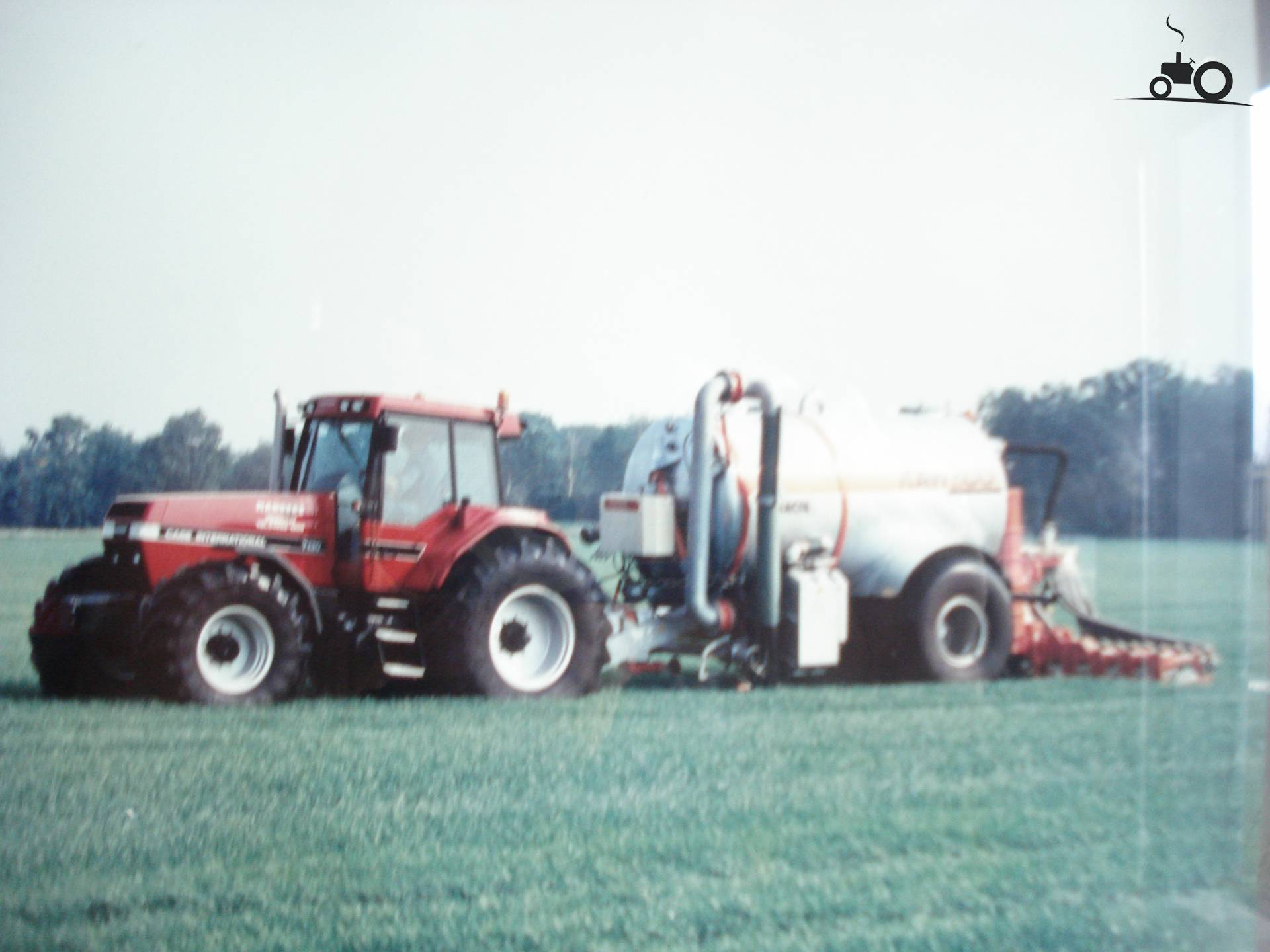 Foto Case International Magnum 7130 #717321