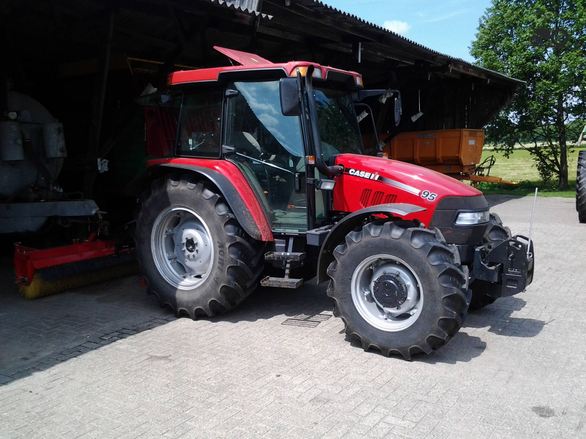 Foto Case IH JXU 95 #763957