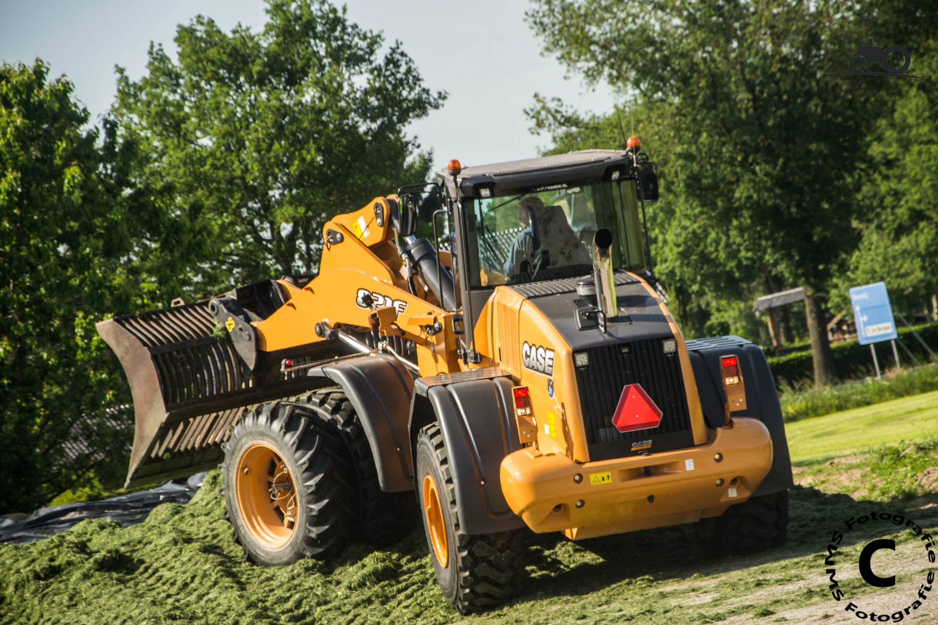 Foto Case 821F #917956