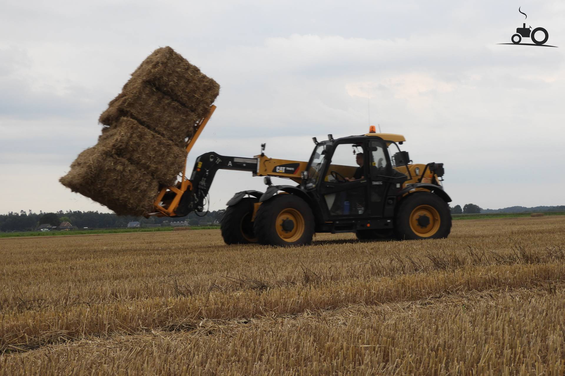 Foto Cat TH 407 #1539224