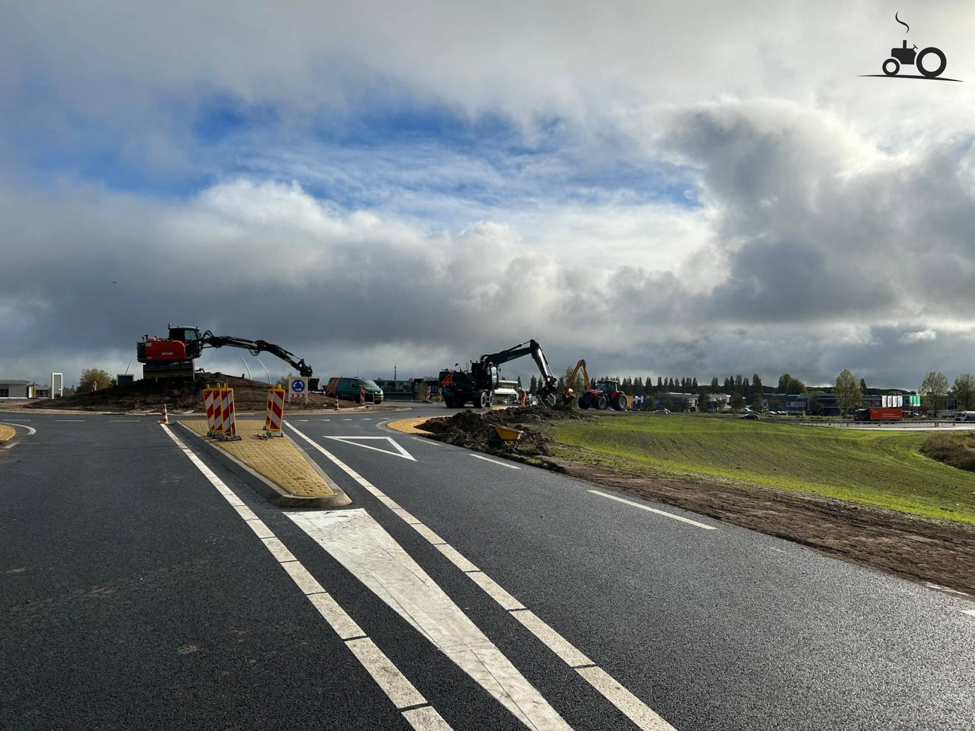 Cat M316 Next Gen - Laatste Updates, Foto's & Video's
