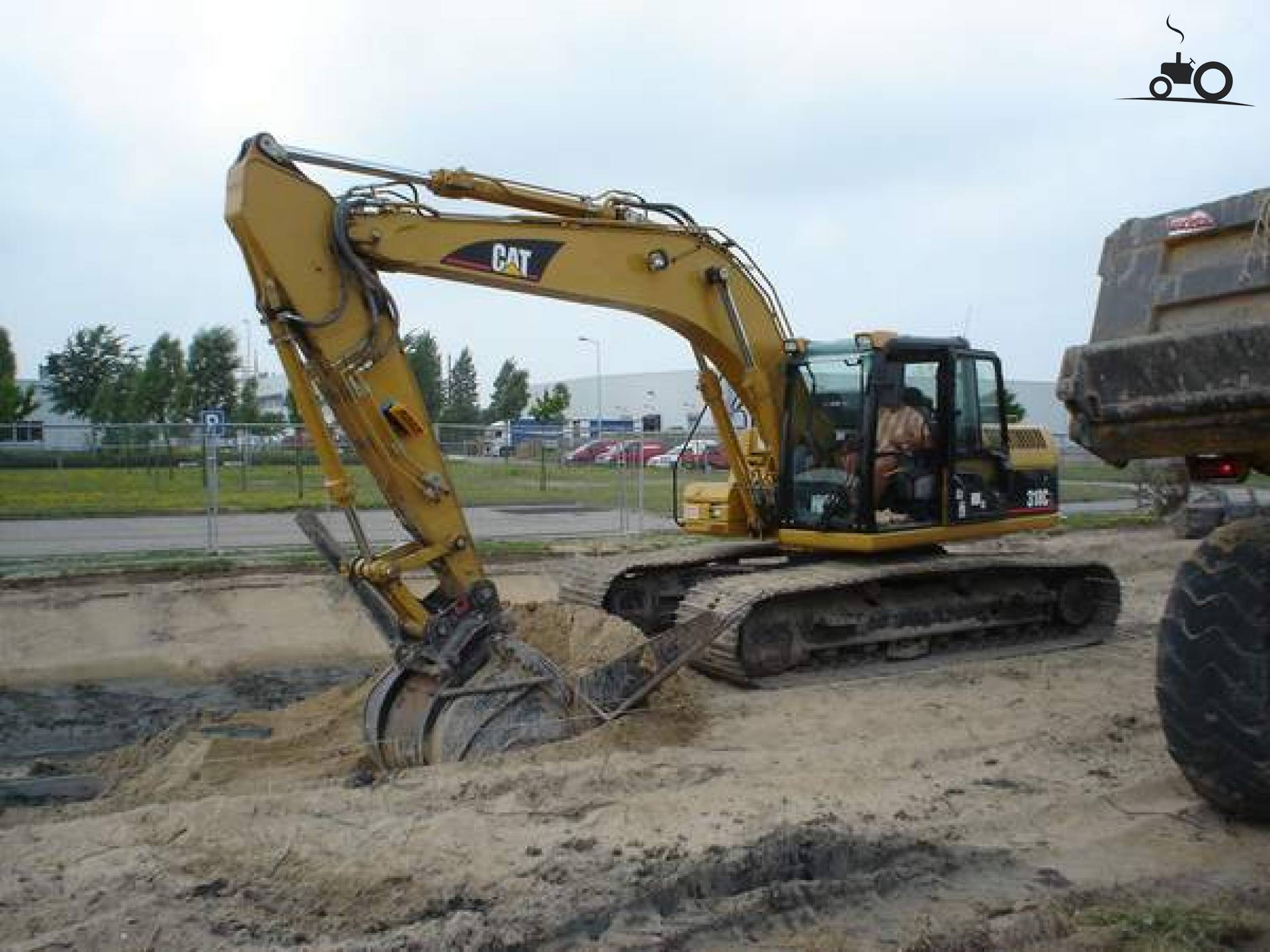 Cat 318C Fanclub - Specificaties, Foto's, Reviews & Forum