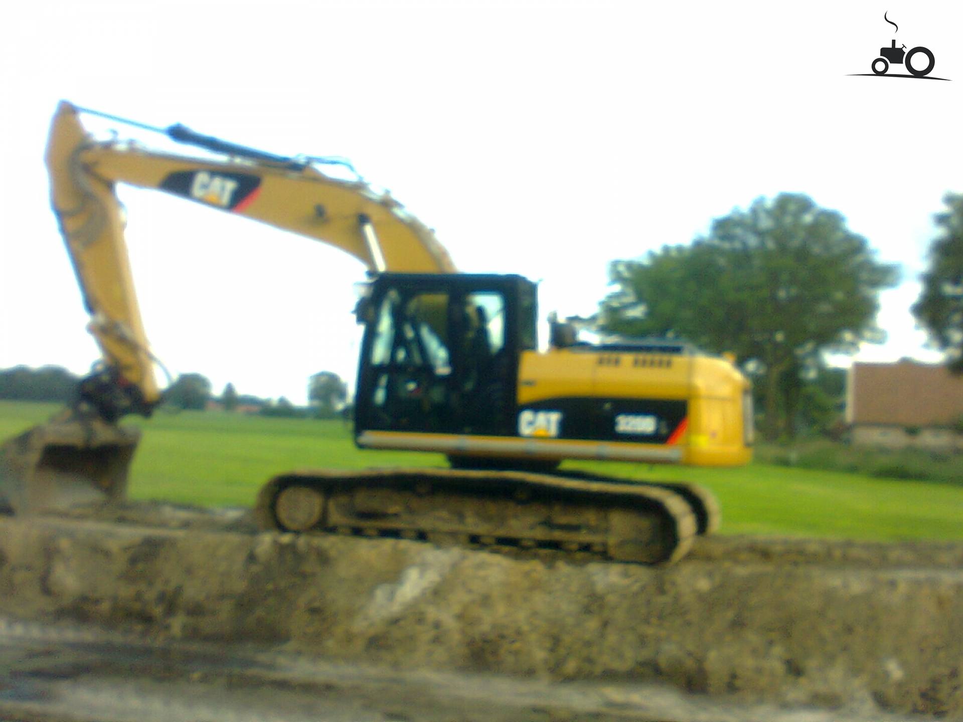 Cat 320D - Laatste Updates, Foto's & Video's - Pagina 1
