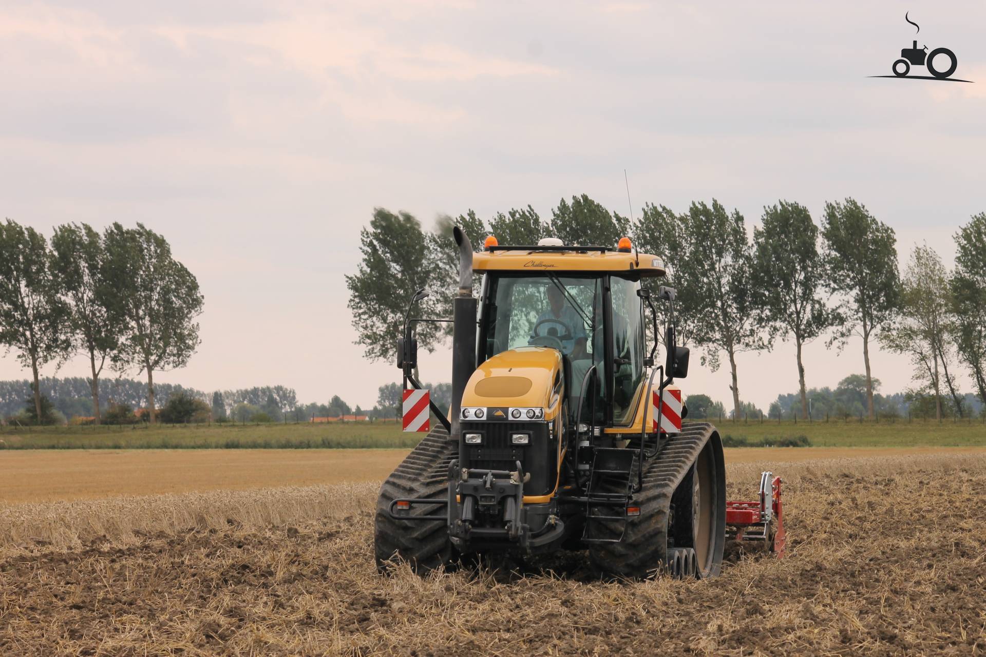 Cat Challenger MT 755