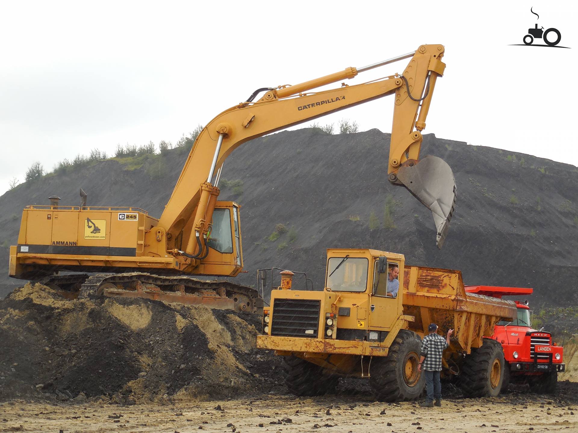 Foto Cat 245B #868219