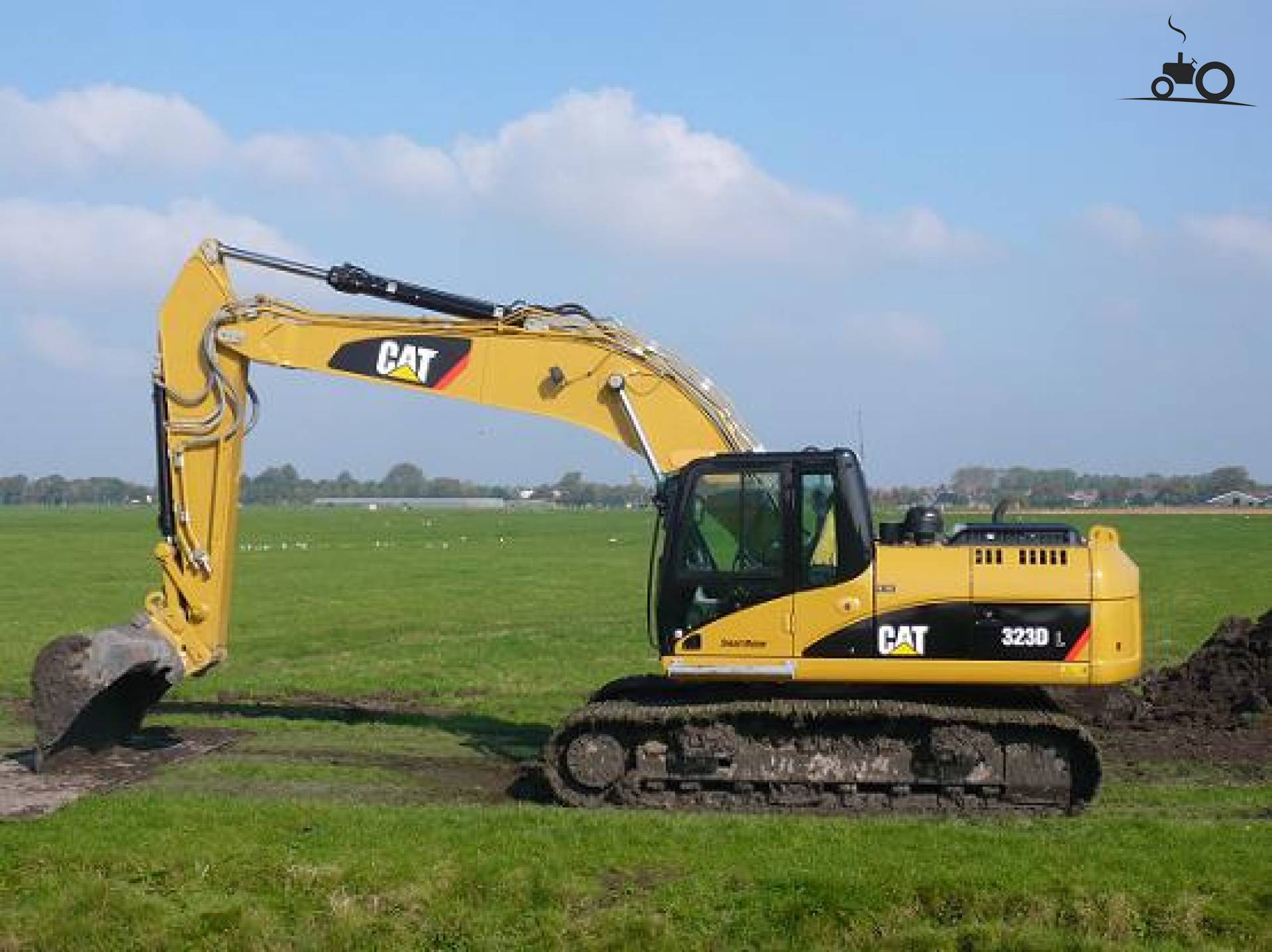 Cat 323D - United Kingdom - Tractor picture #92374
