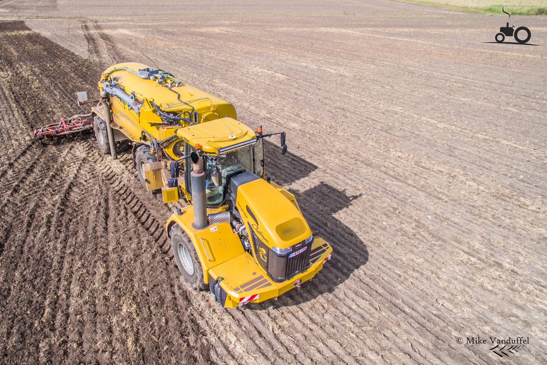 Challenger Terra Gator 3244