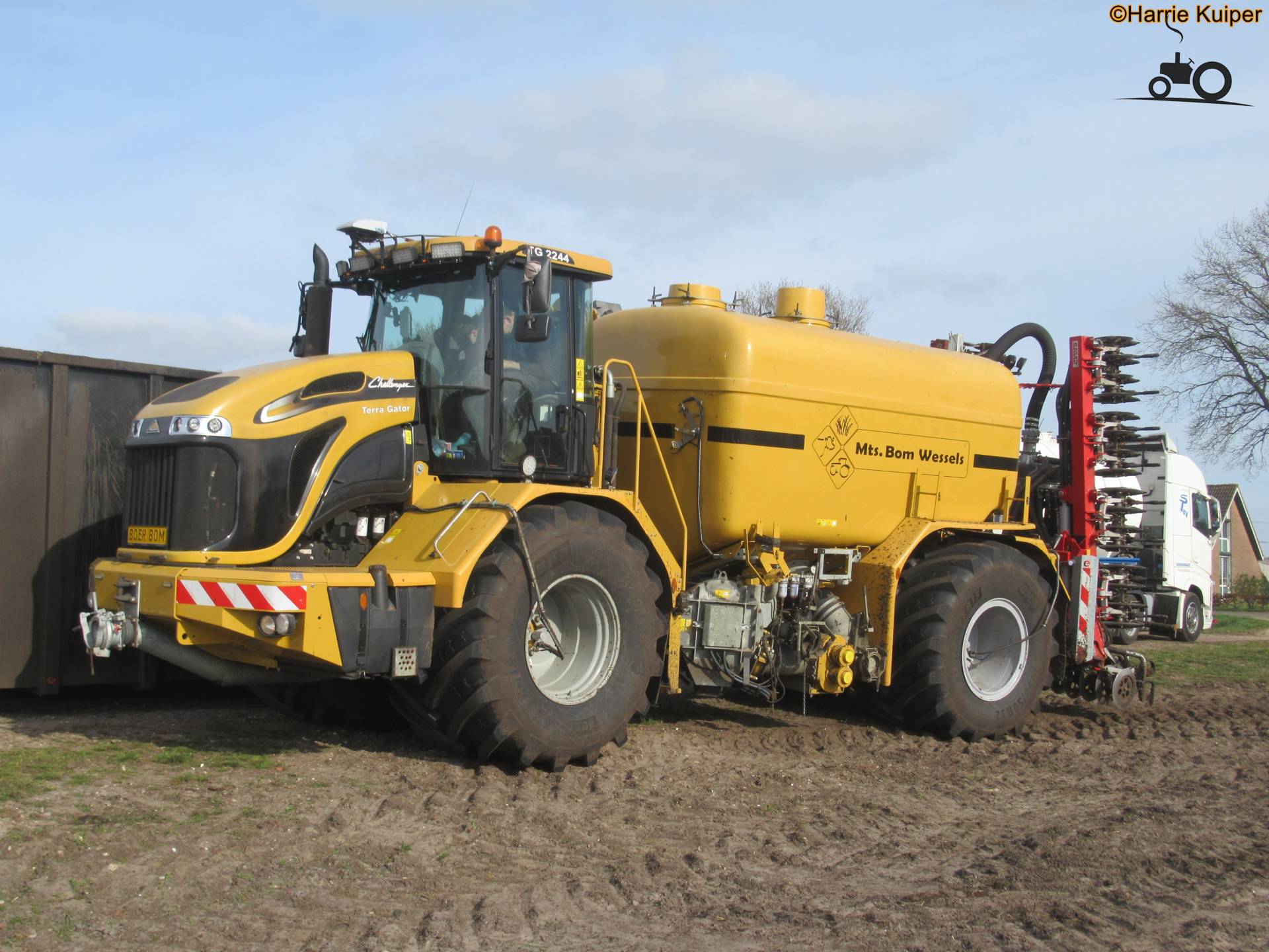Challenger Terra Gator 2244 - Laatste Updates, Foto's & Video's - Pagina 1