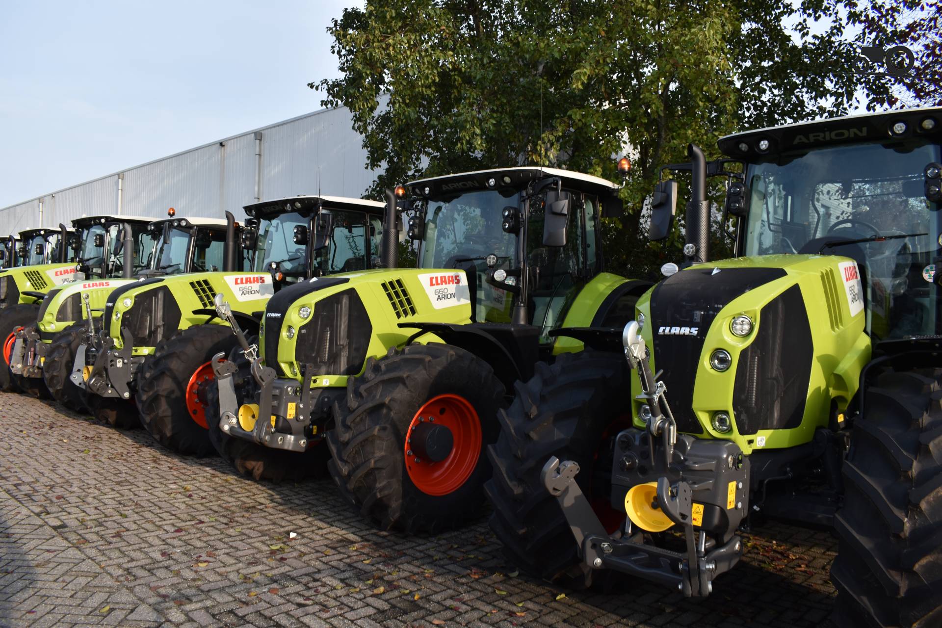 Foto Claas Arion 660 #1323459