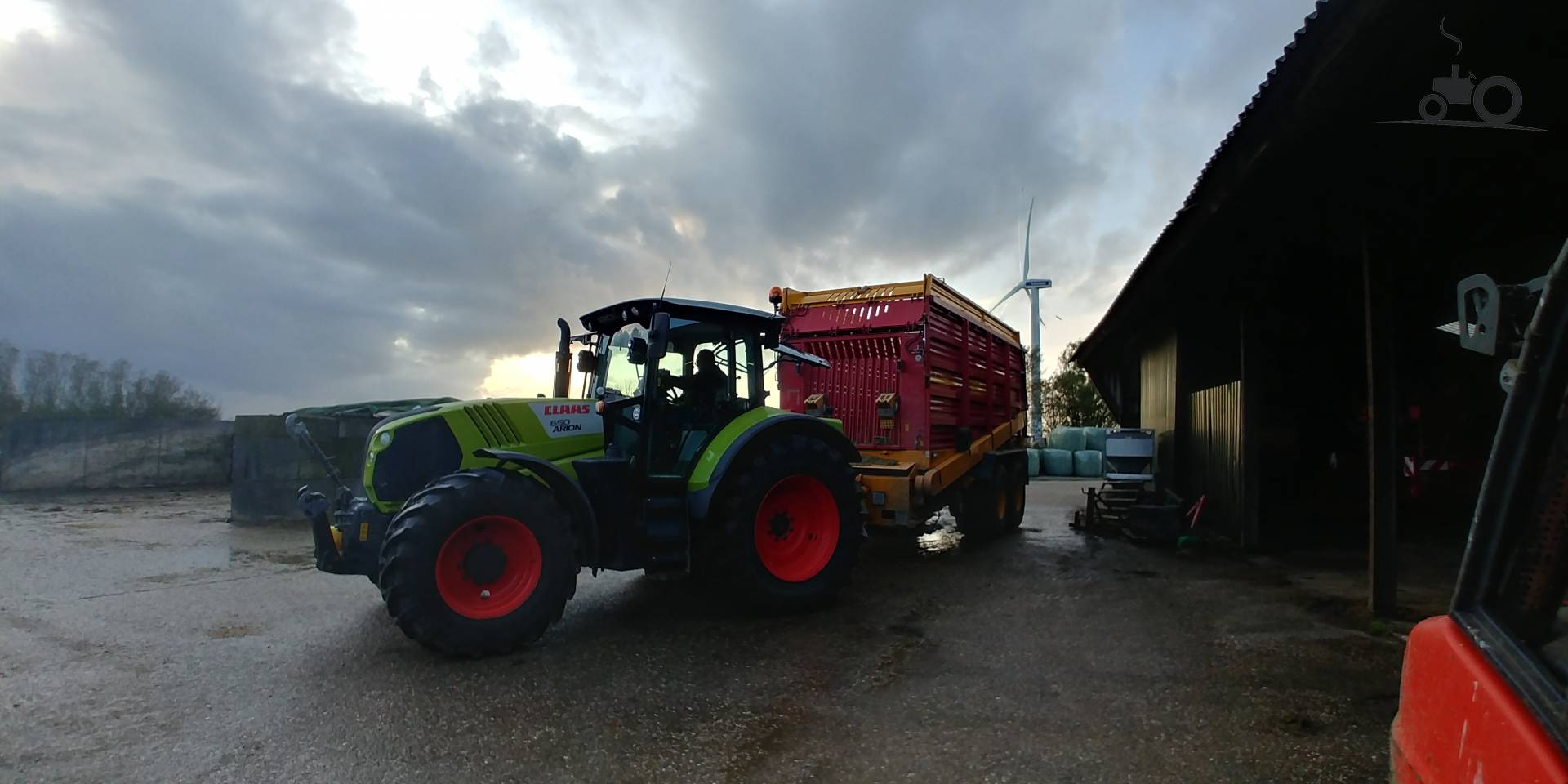 Foto Claas Arion 650 #1329723