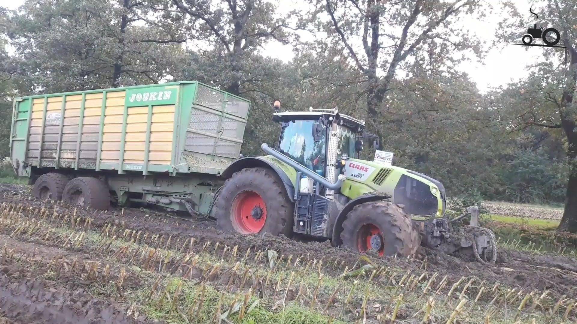 Vastgereden - Claas Axion 810 van Loonbedrijf M. Verhoef BV