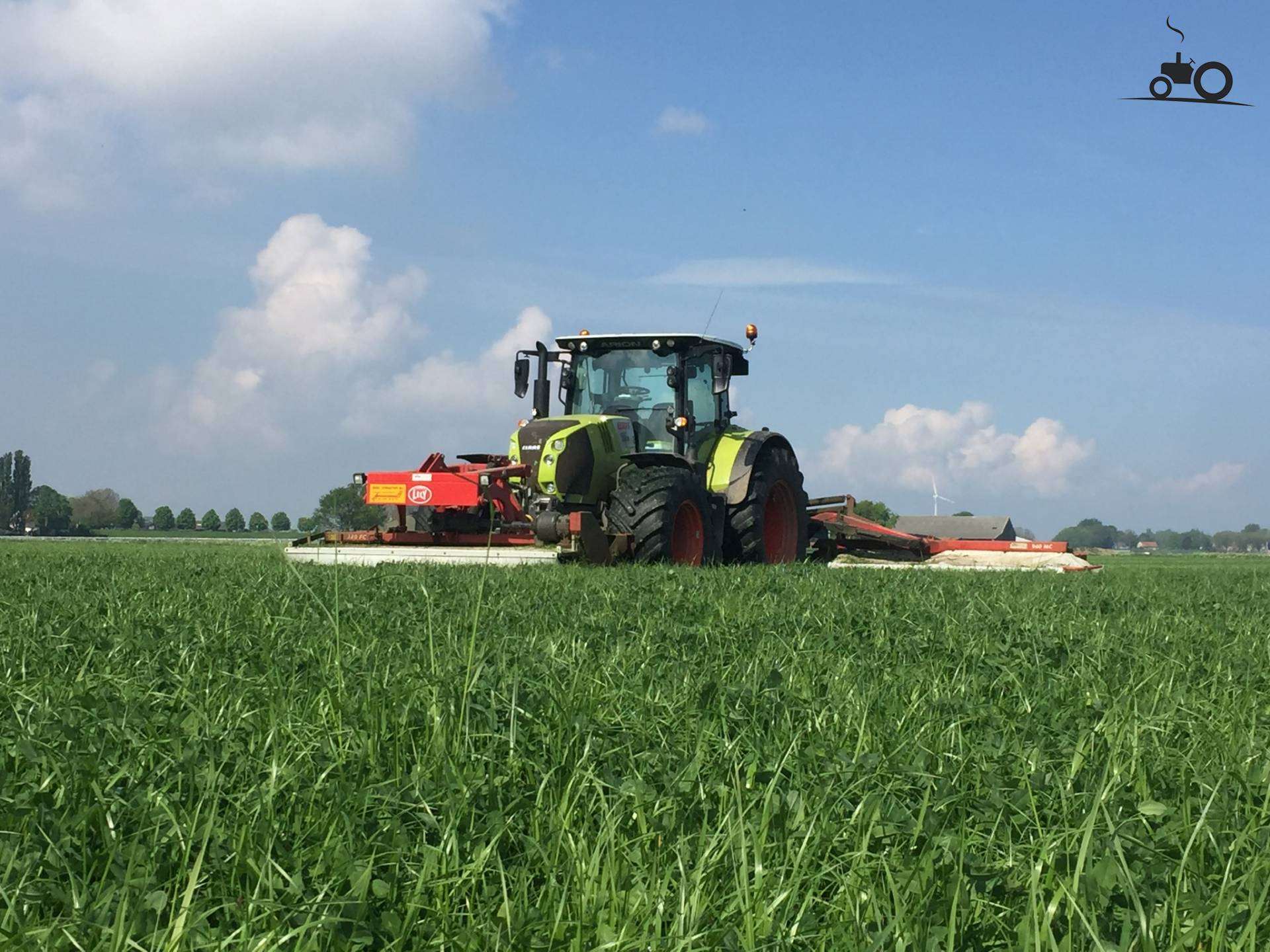 Claas Arion 660